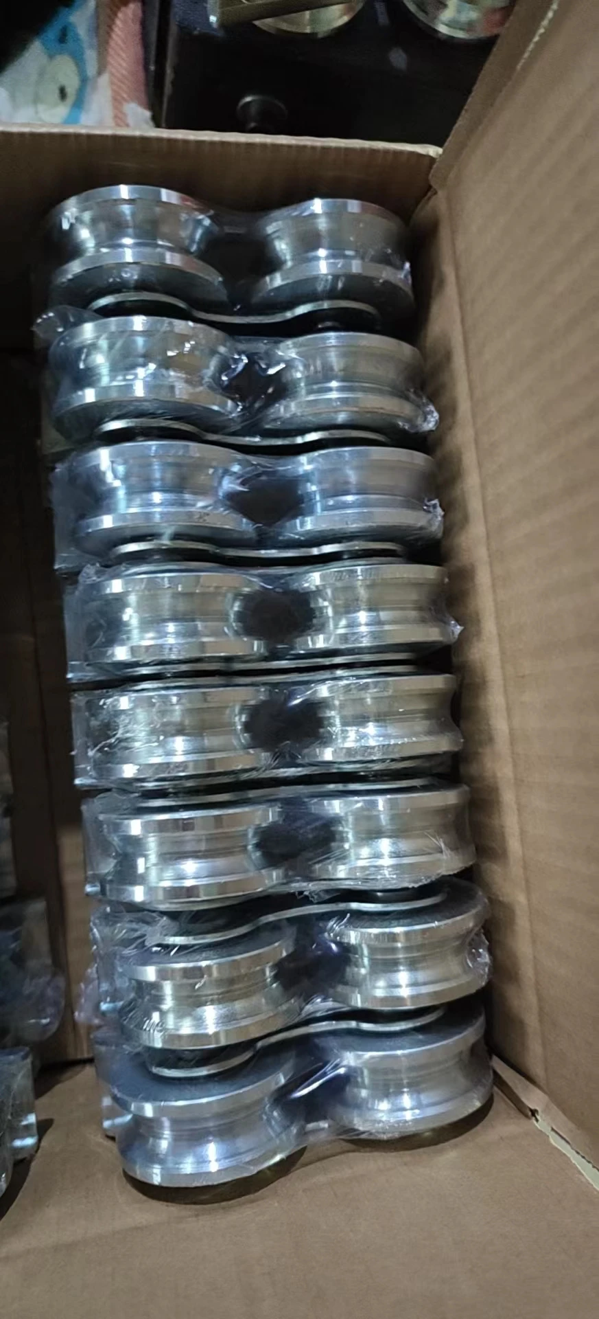 Cantilever Wheels For Gate Carriage Roller With 4 Wheels Rolling Door ...