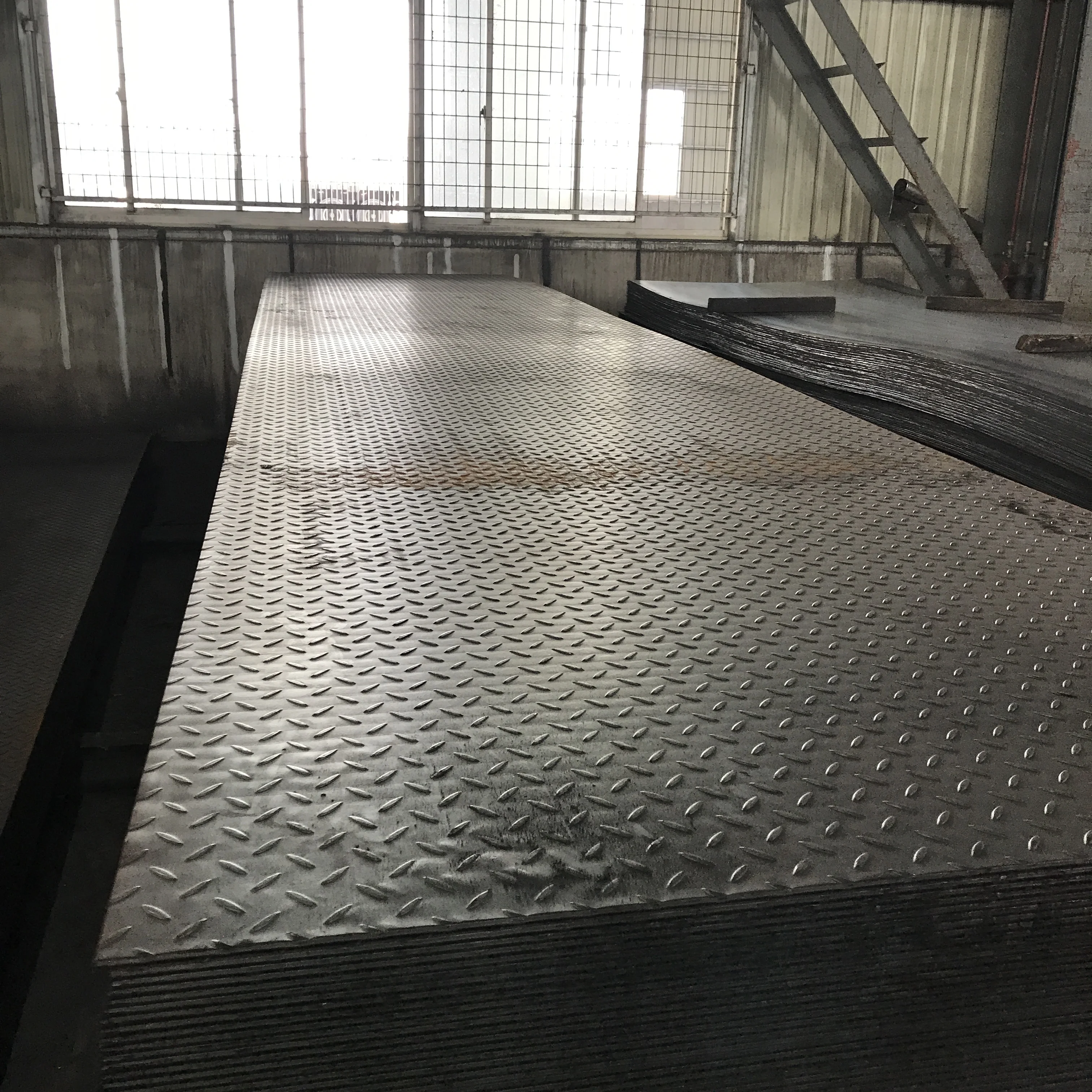 Structural Steel Ms Chequered Steel Sheet 1.8-8.0mm Checkered Pattern ...