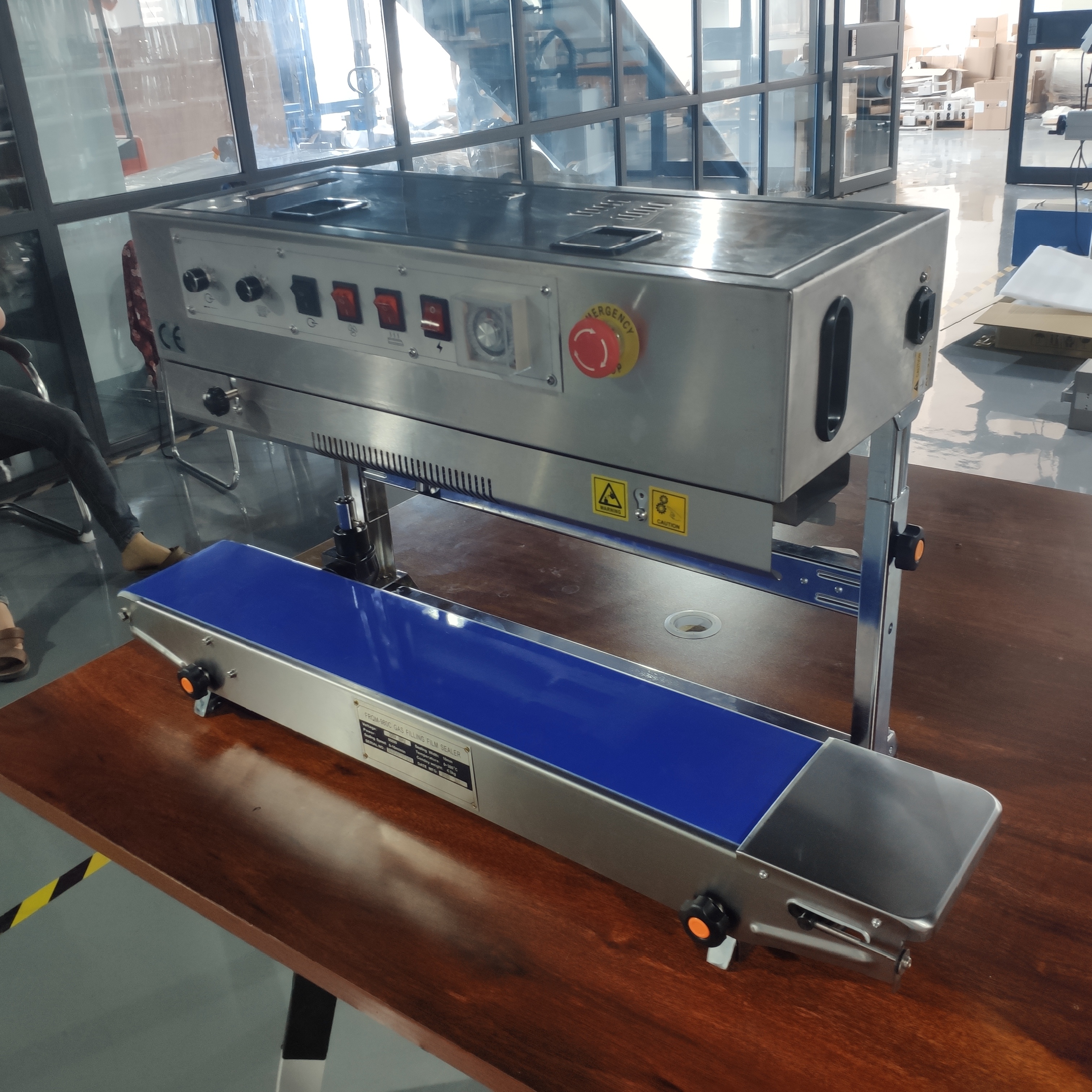 FRM-980 Vertical Nitrogen Gas Flushing Continuous Bag Sealer