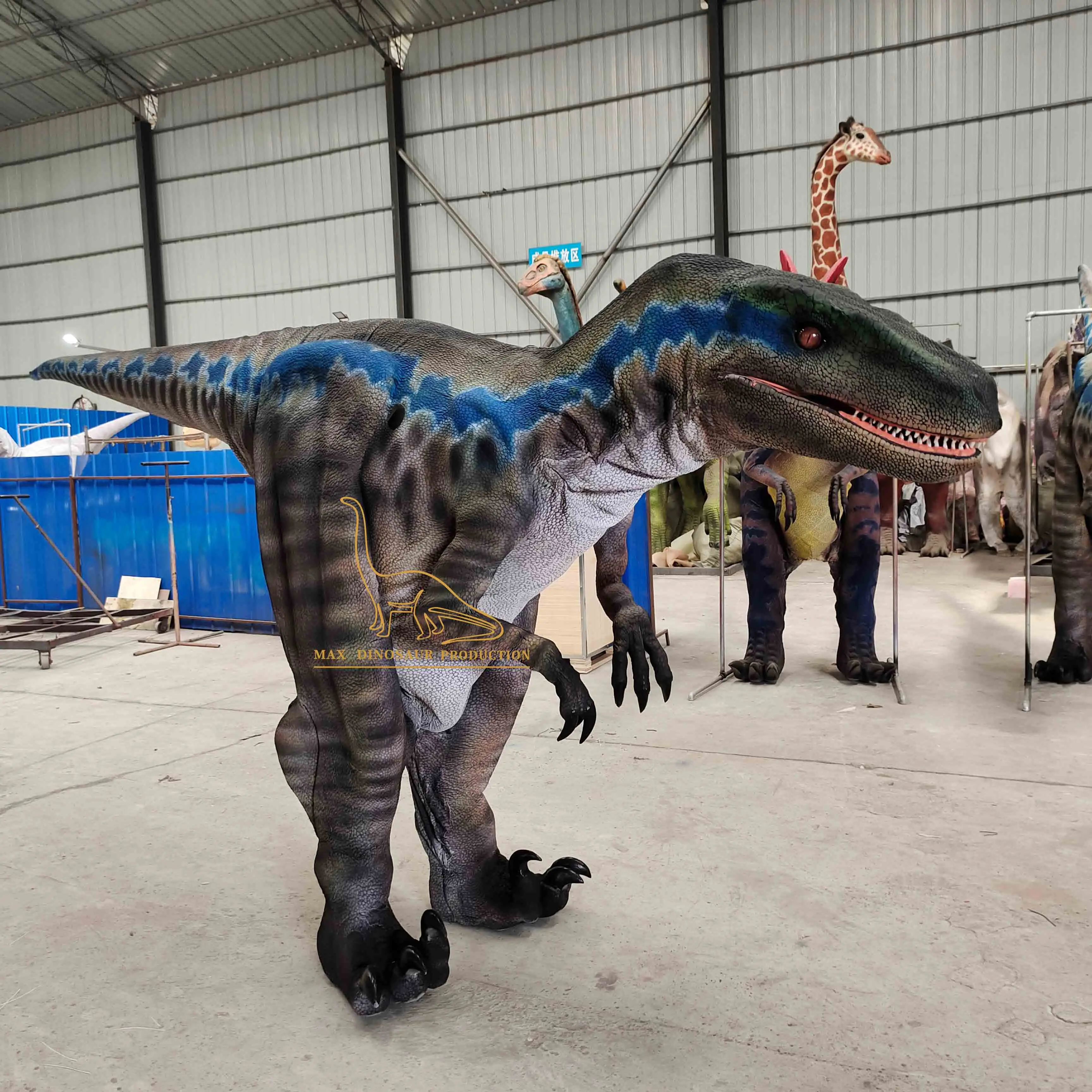 Jurassic Realistic Animatronic Velociraptor Costume Lifelike Black ...