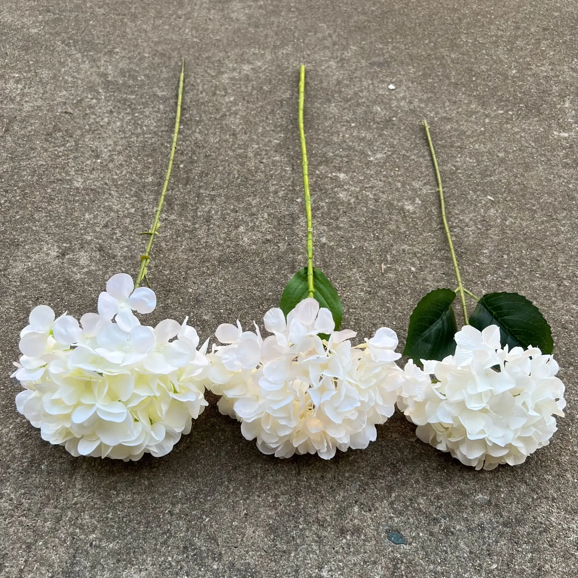 E144 5-Head Silk Hydrangea White Flowers - Perfect for Decor
