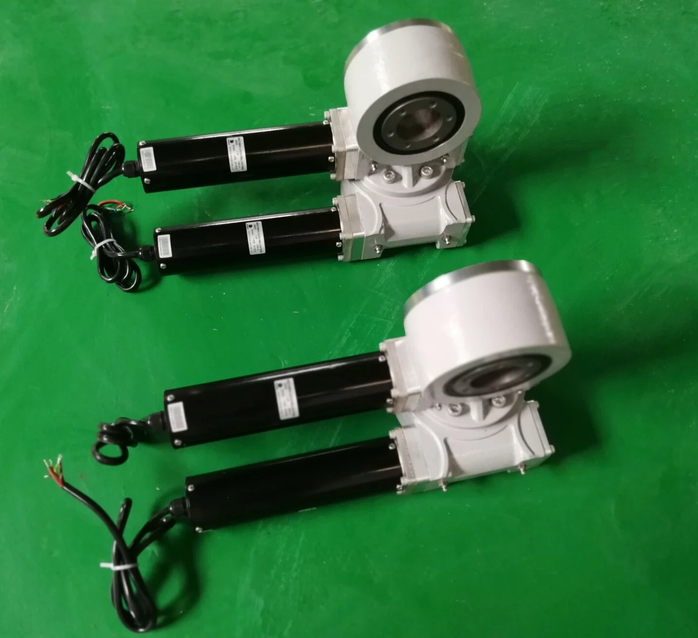 Entraînement par rotation à double axe Luoyang JW SDE3 avec moteur à ...