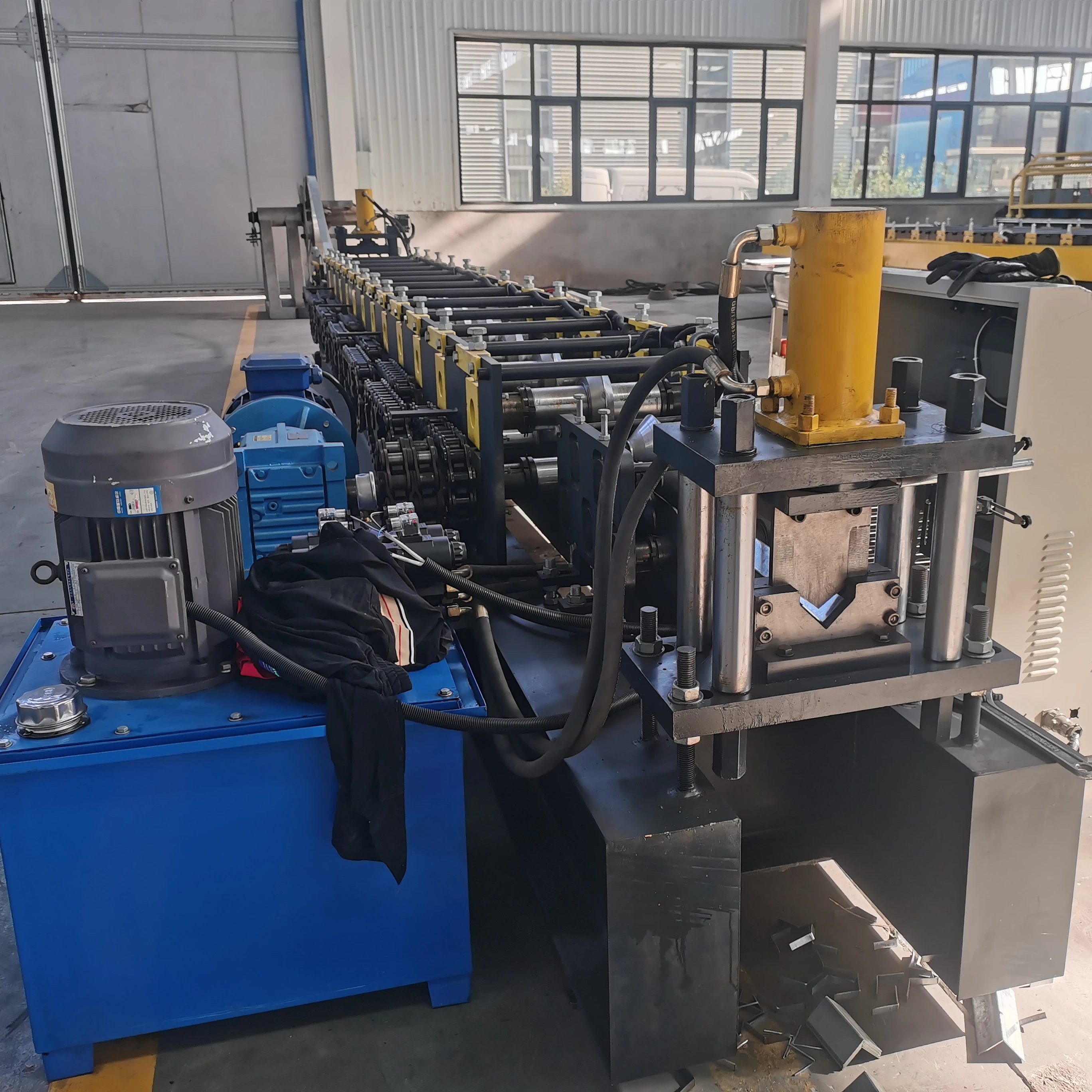 Alibaba.com: Iron Making Sheet Metal Radius Angle Roll Forming Machines ...