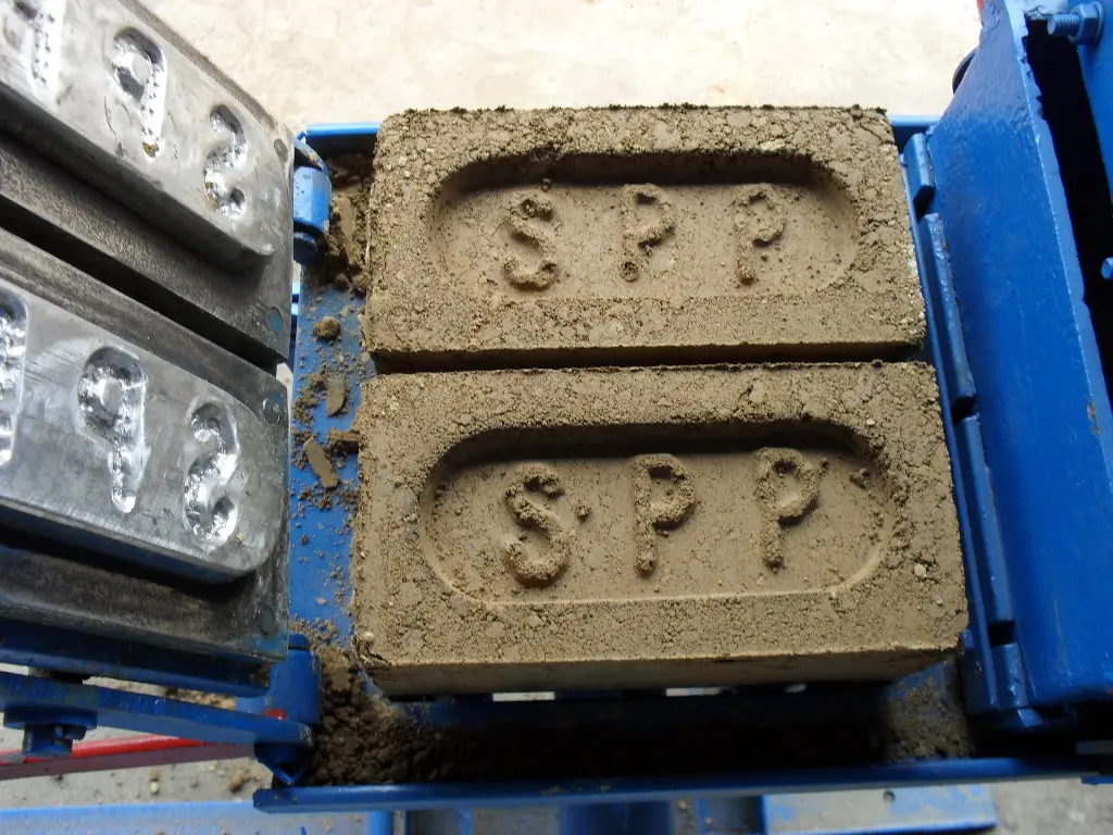 Manual No Power Hand Brick Press JYM2-40 - Easy to Operate