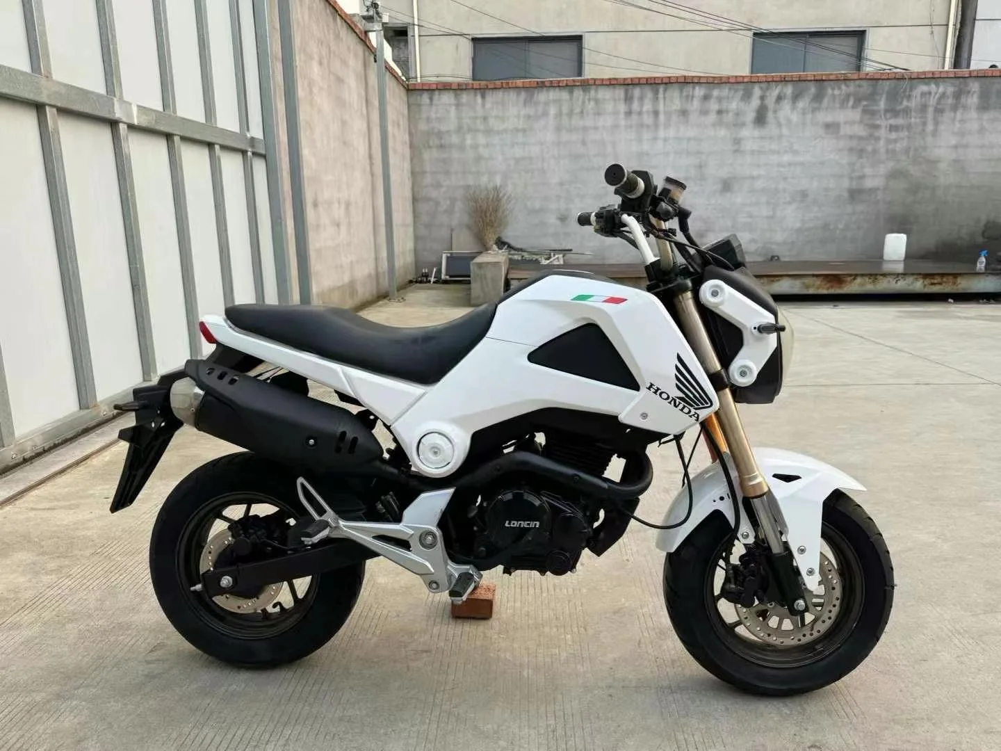 Hondaa Little Monkey Series 250cc Motorcycle - Original Paint