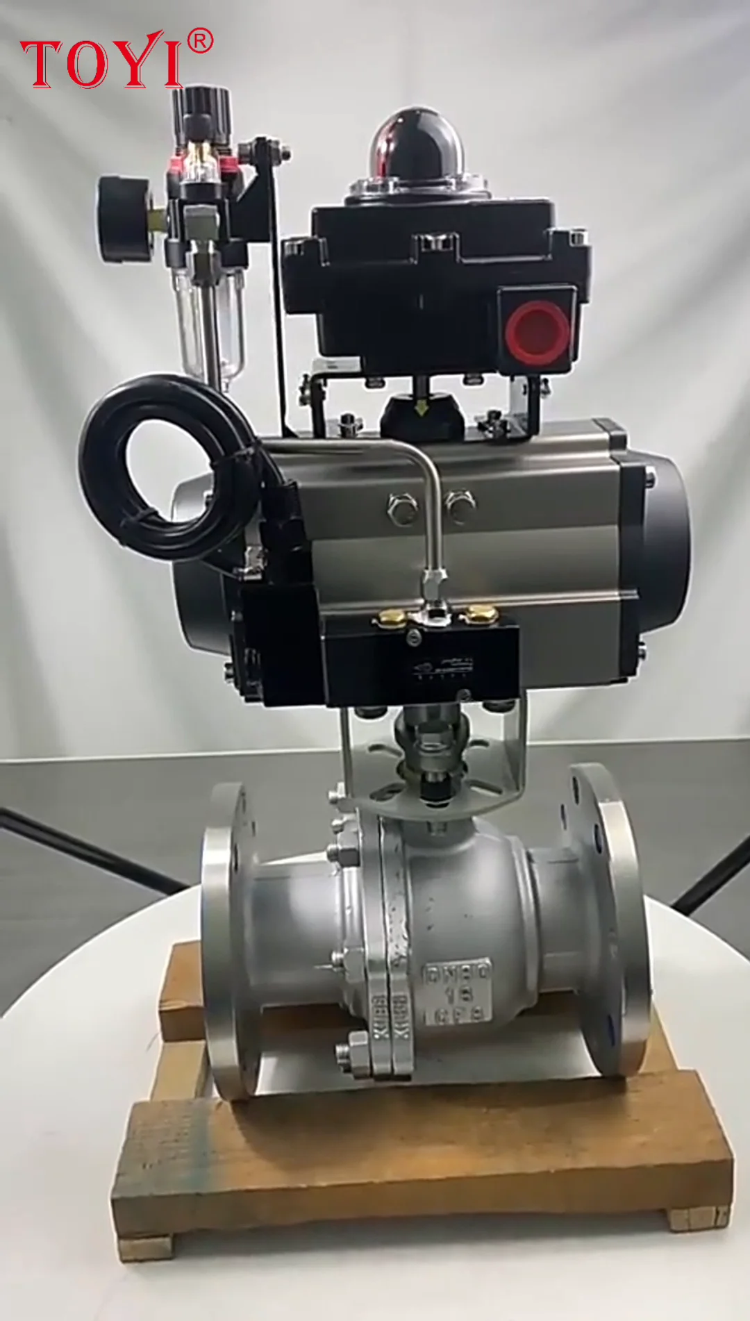 Válvula De Bola Tri-abrazadera De Actuador De Aire Dn100 Dn80,Válvula De Mariposa Neumática ...