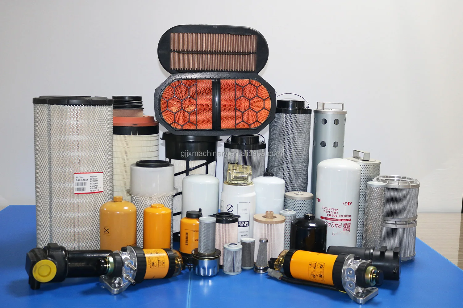 Alibaba.com: 32A40-00100 Engine Oil Filter for S4S Engine, Auto Spare ...