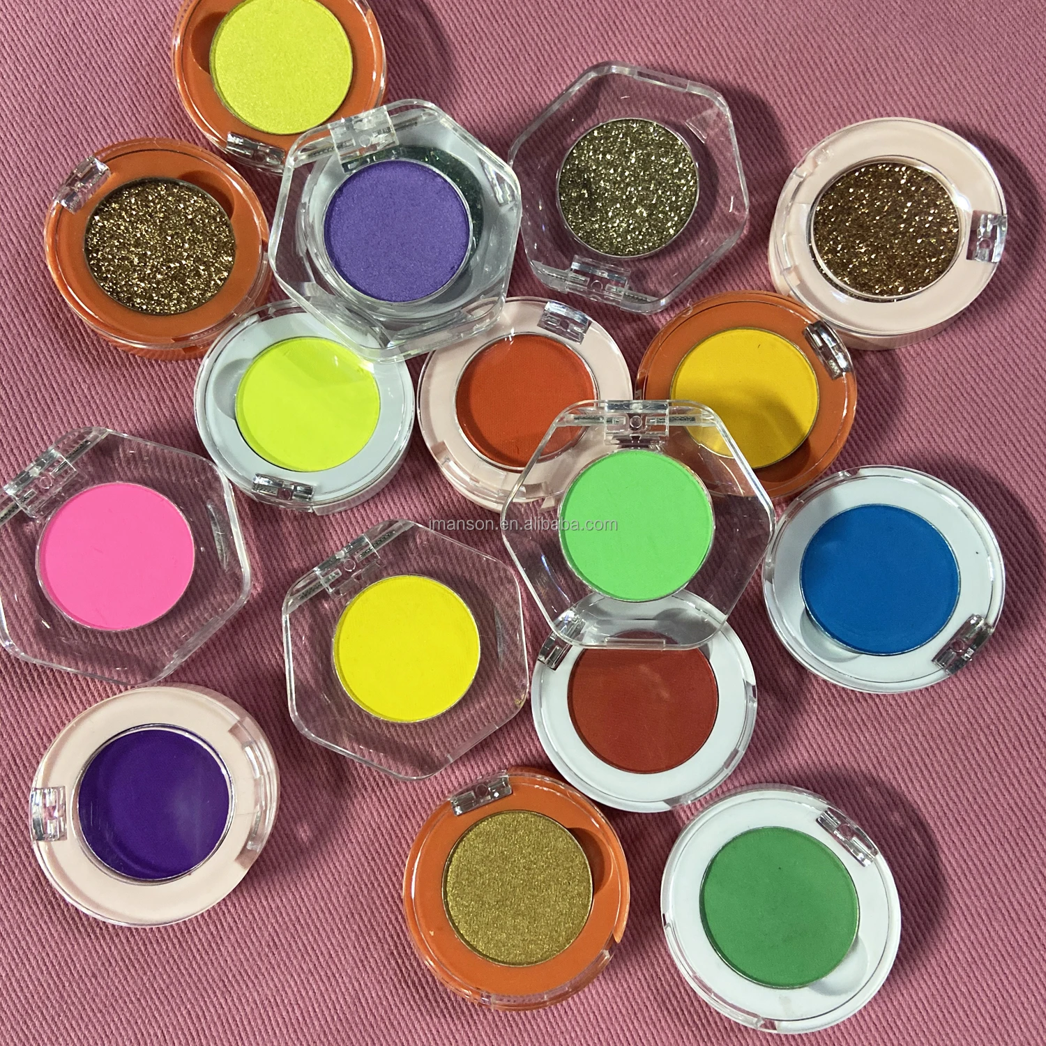 High Quality Illuminating Embossed Eyeshadow Matte Shimmer Glitter ...