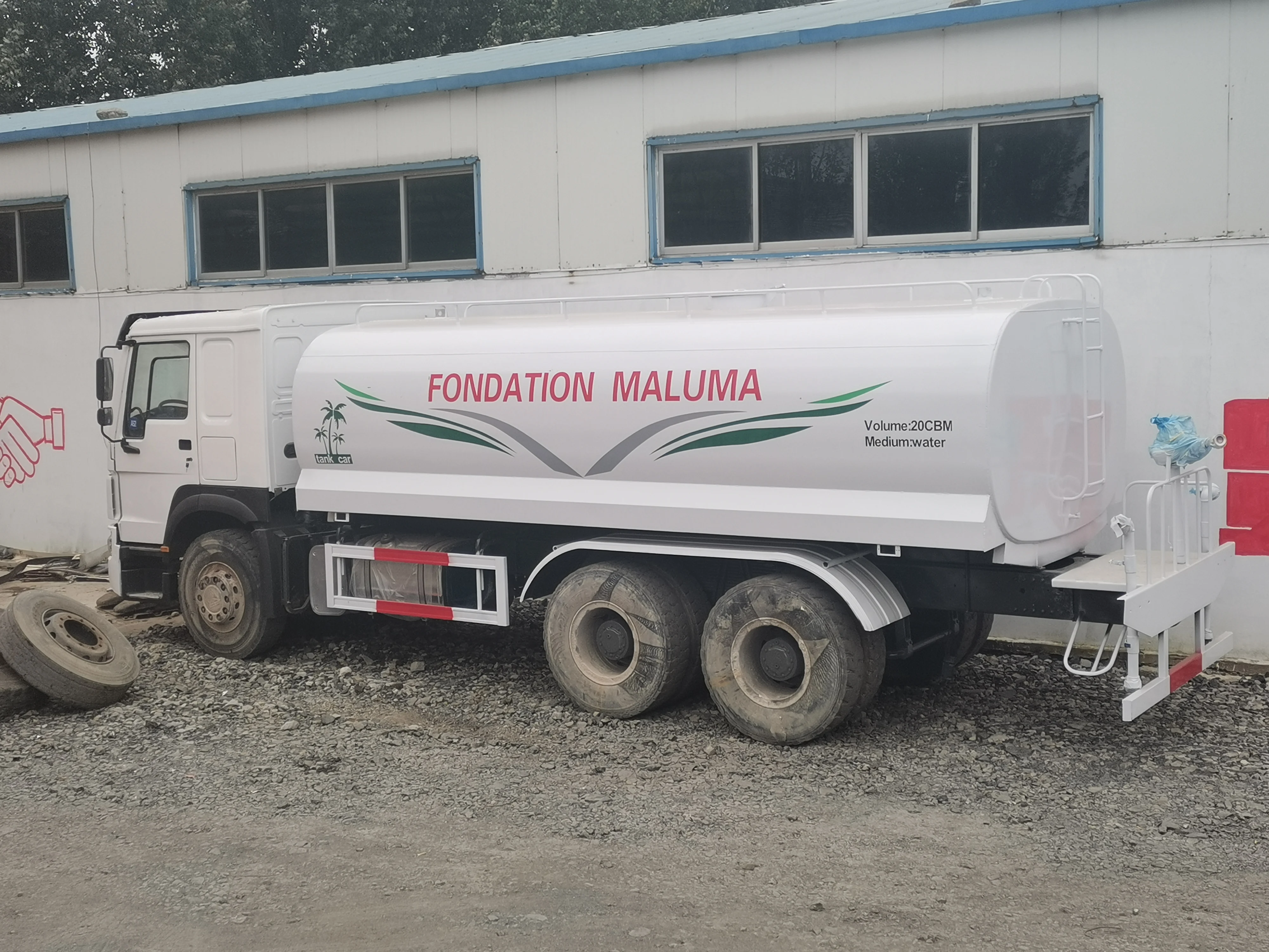 China Factory Used Model Fuel Delivery HOWO 6X4 10 Wheels Water Tank ...