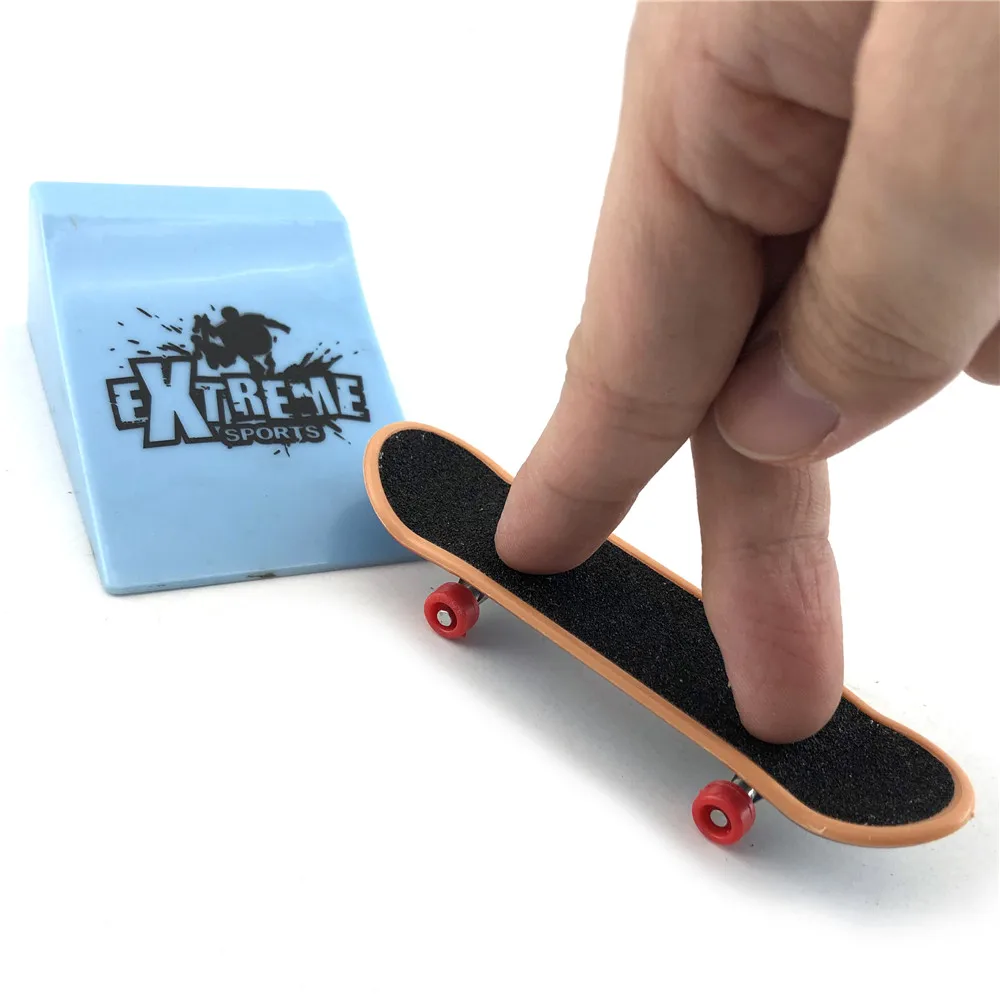 Mini Finger Skateboard - Fun & Promotional Toy Set