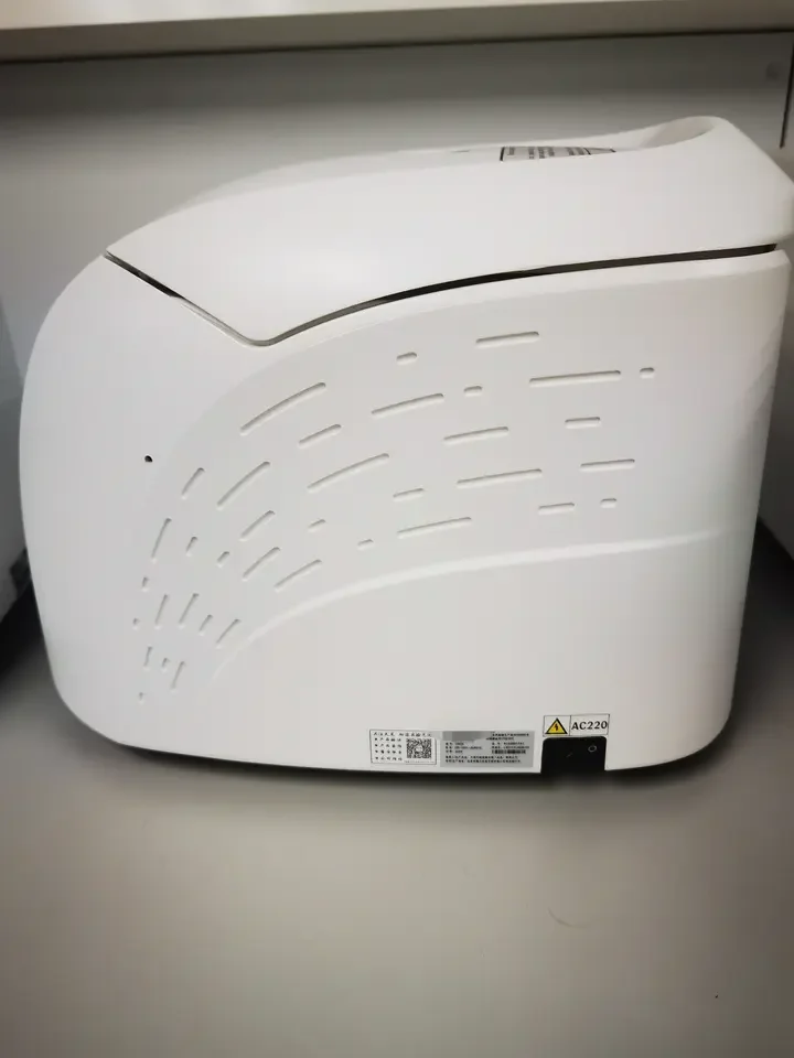 Laboratory Clinical High-Speed Refrigerated Micro Centrifuge D3024 DLAB