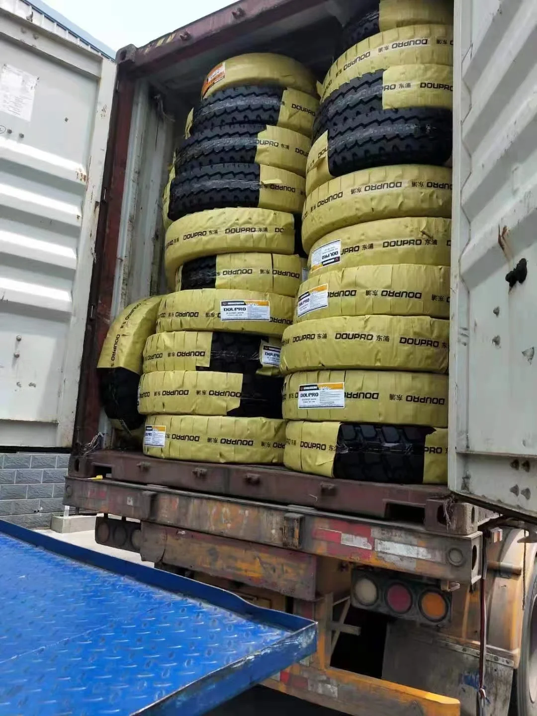 Sailun Truck Tires Low Profile Truck Tire 295 75 22.5 315 80 22.5 11r 22.5 11r 24.5 Rubber ...