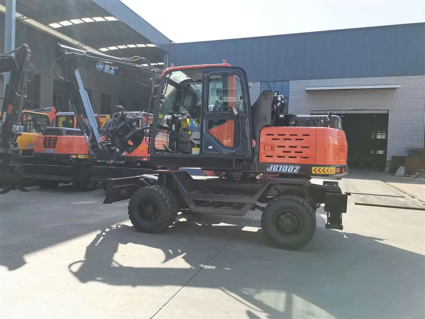 8 Ton Wheeled Hydraulic Grab Excavator for Log & Sugar Cane