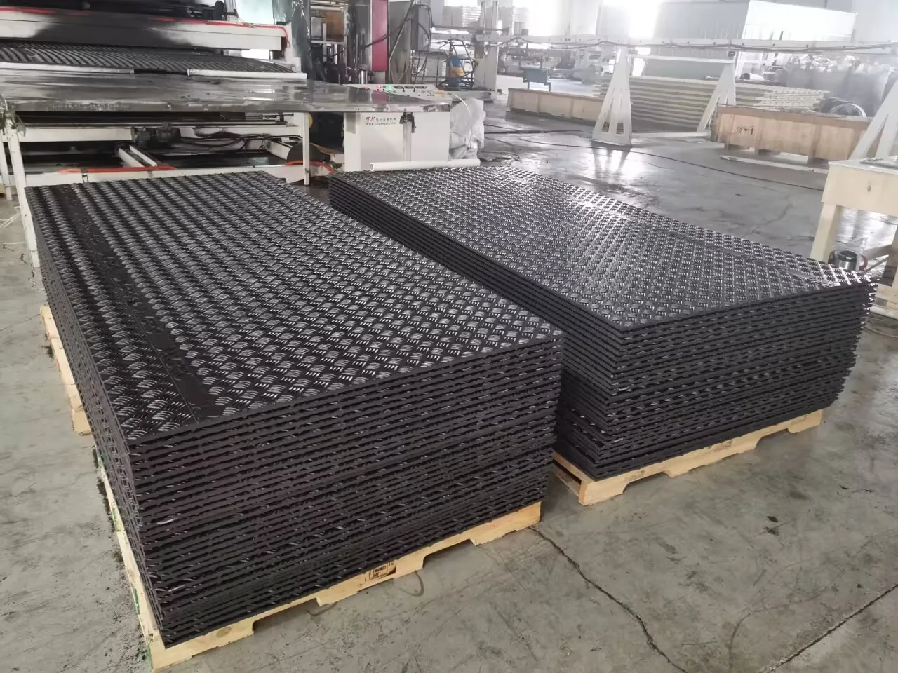 Composited HDPE 12.7mm 15mm Thickness Ground Protection Mats Track Pads ...