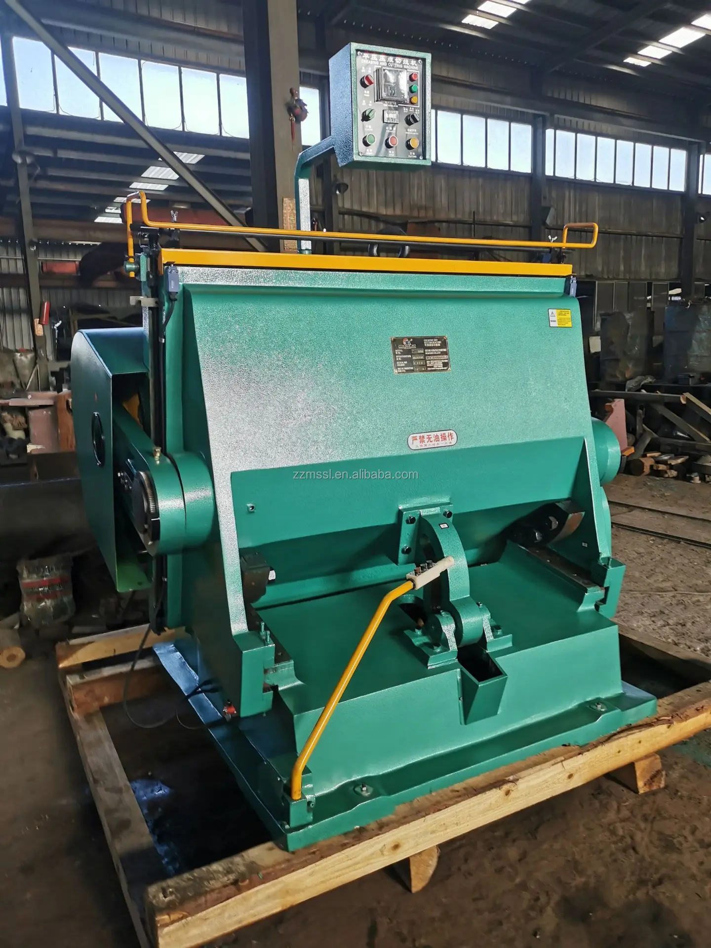 MILES Die Cutting Machine - Efficient Corrugated Box Production