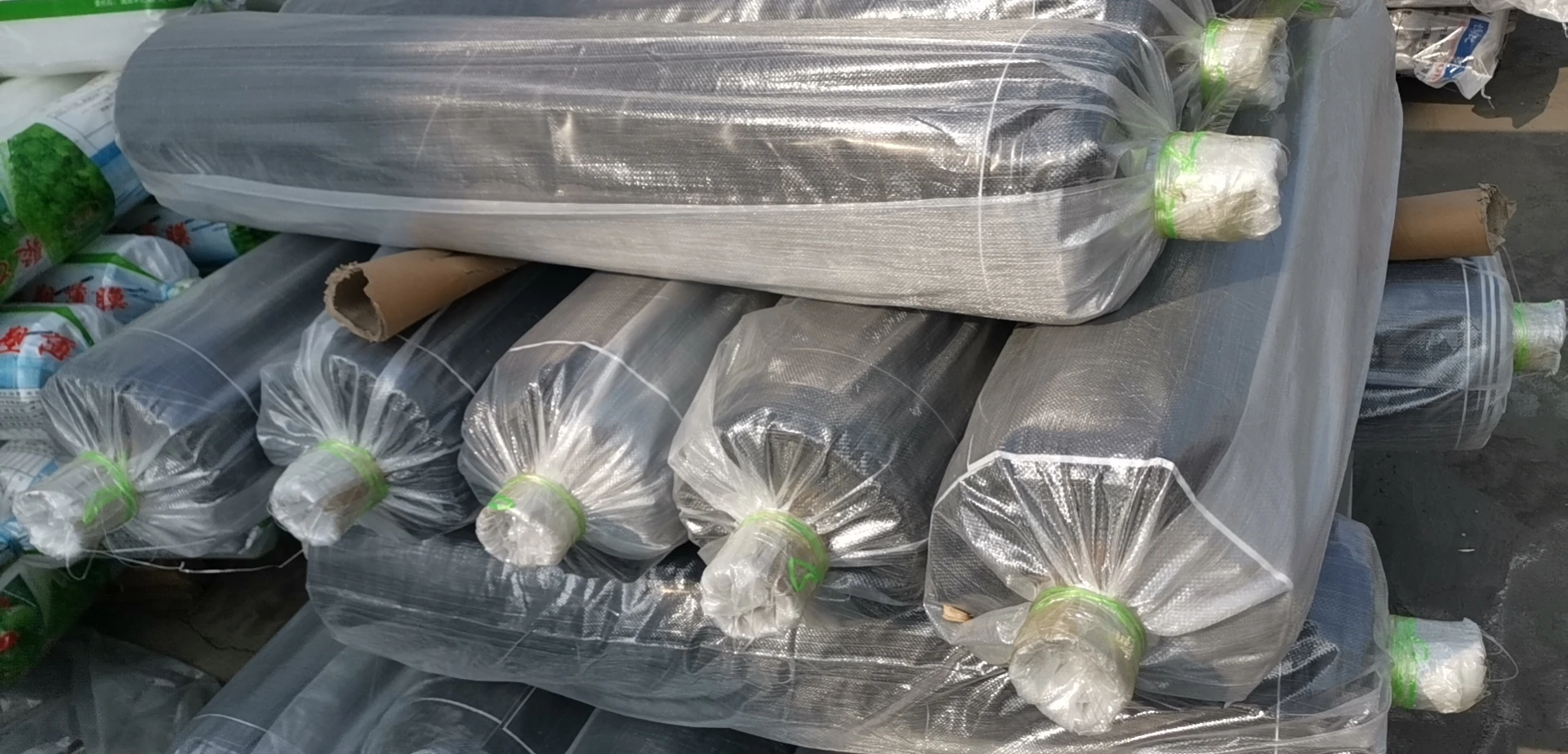 Black Weed Barrier Agricultural Mulch Film 20 Micron 25 Micron Ldpe ...