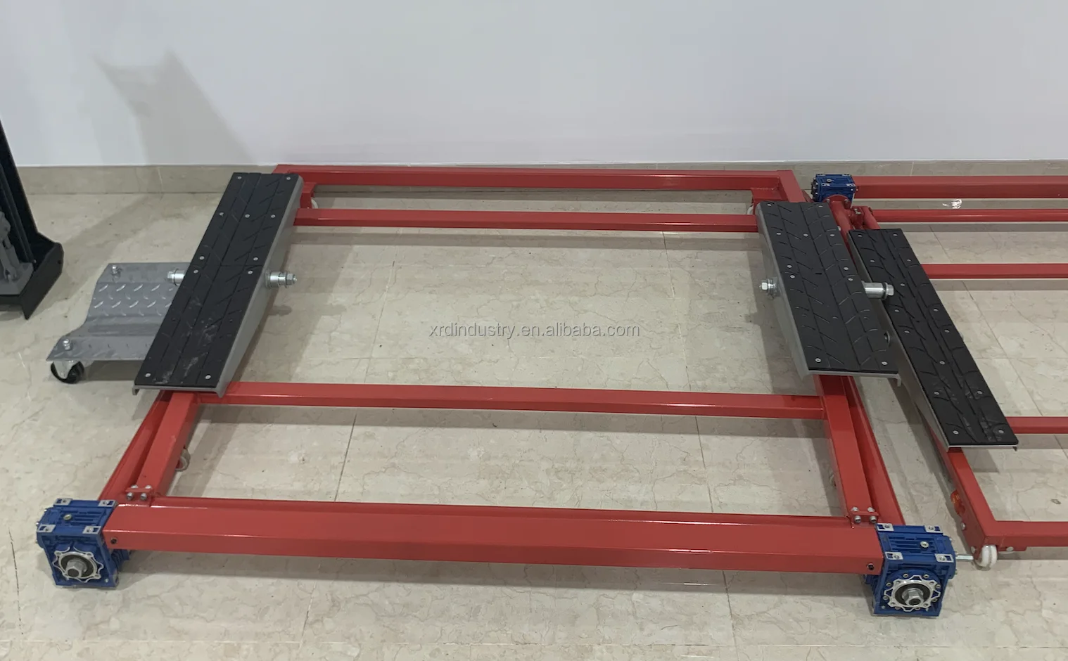 2000kg Portable Lift - Easy Install for Car Repair Workshops