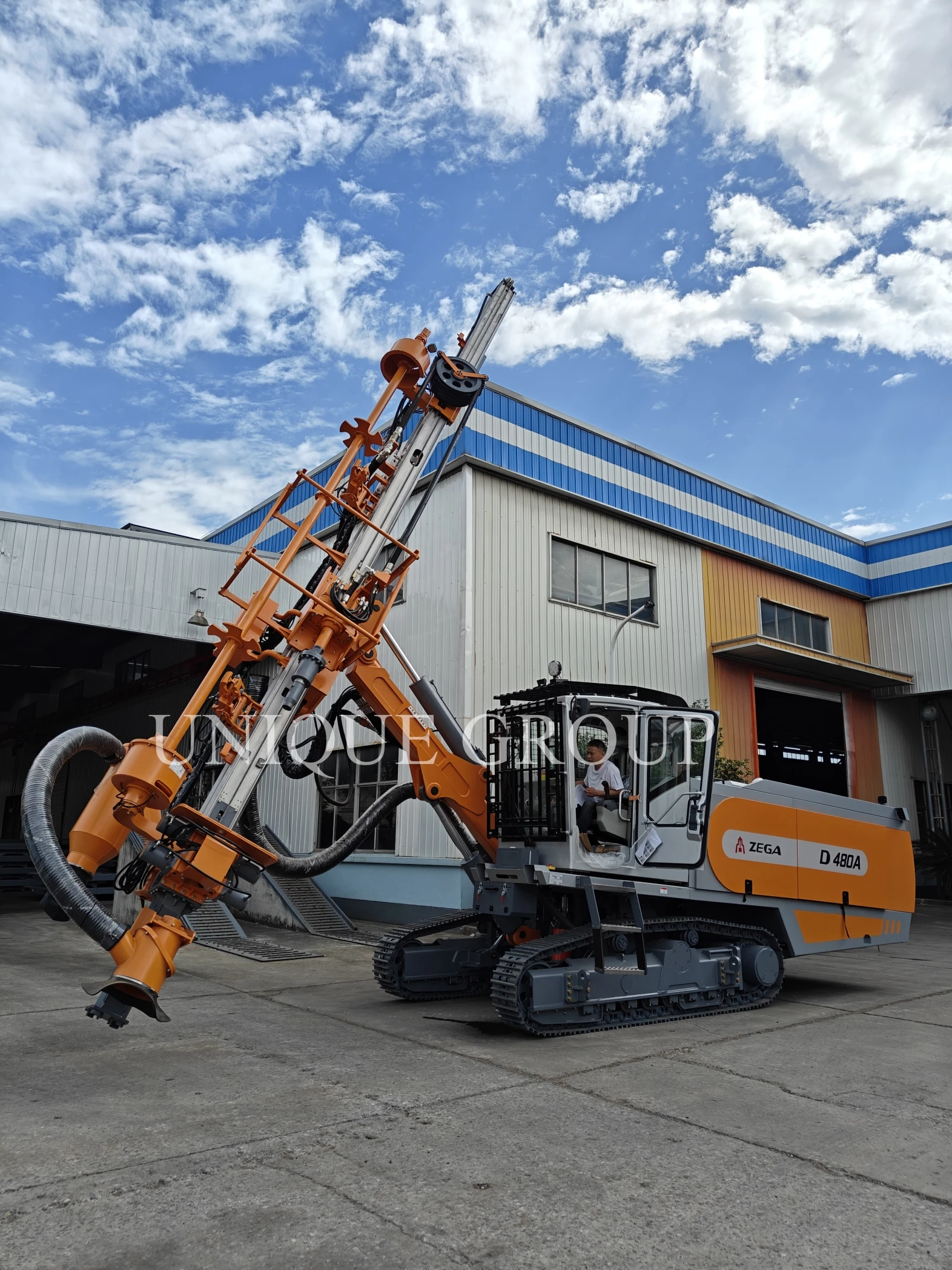 JJEM DTH Hard Rock Drilling Rig Diesel Powered Quarry Blasting Hole ...