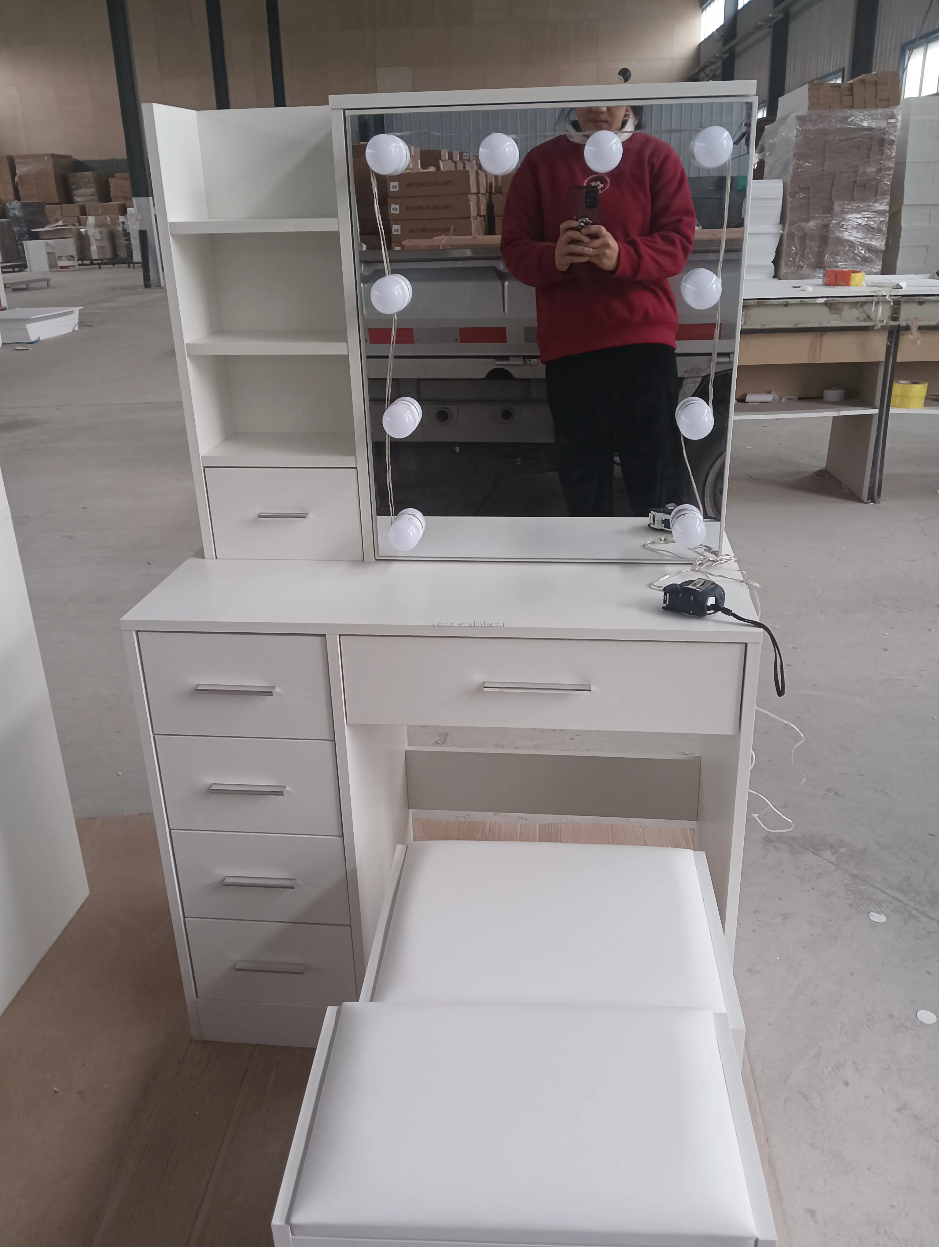 Bedroom Furniture Modern Luxury White Black Vanity Desk Set Led Light ...