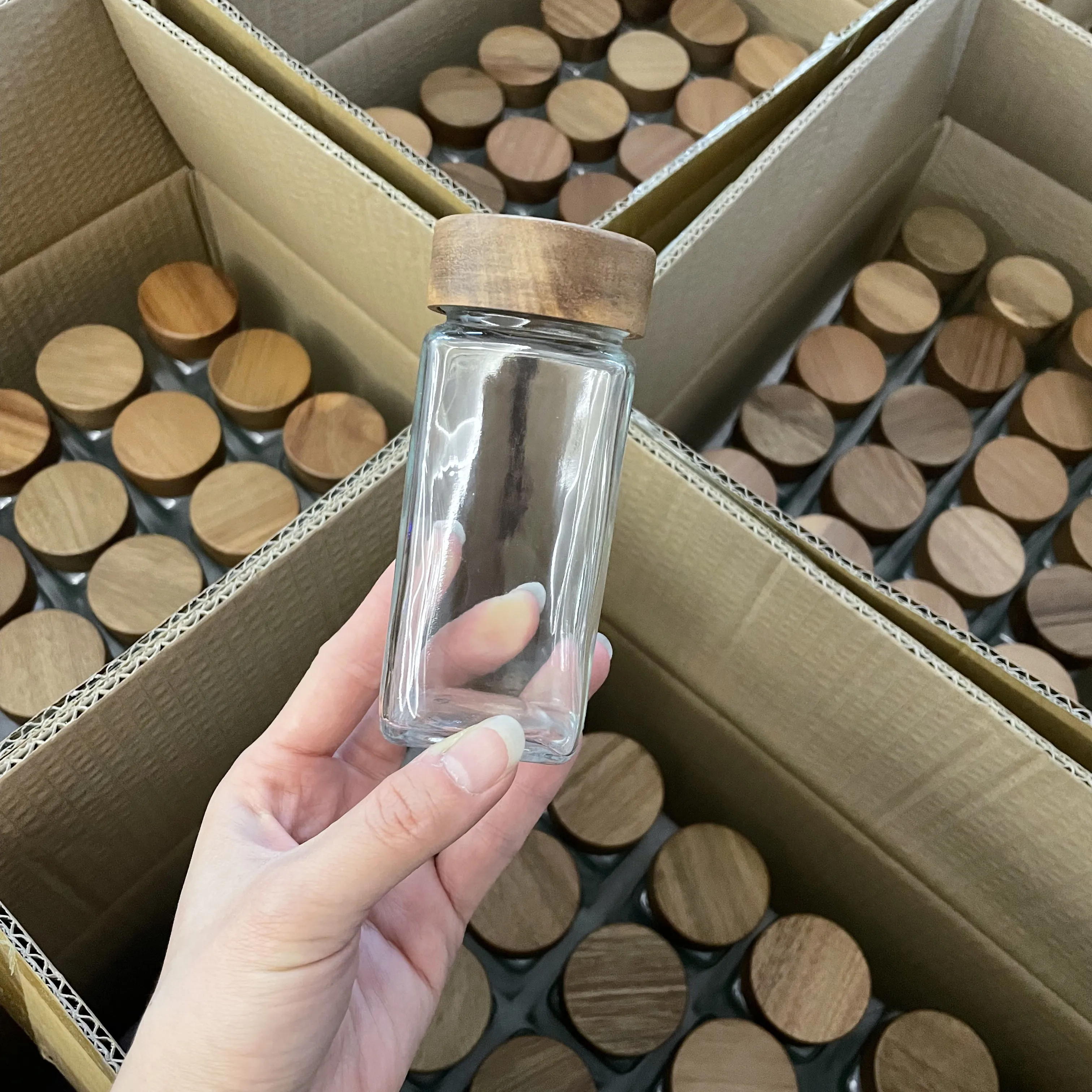24 Pcs Clear Glass Spice Jars with Bamboo Lids - 4 Oz
