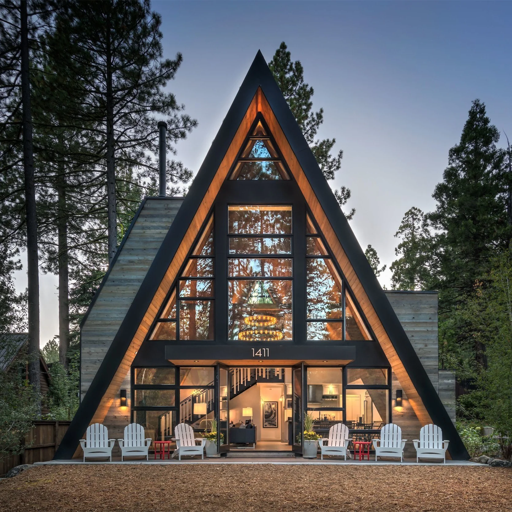 Luxury Modern Prefabricated Triangular House Triangle Hotel Room with ...