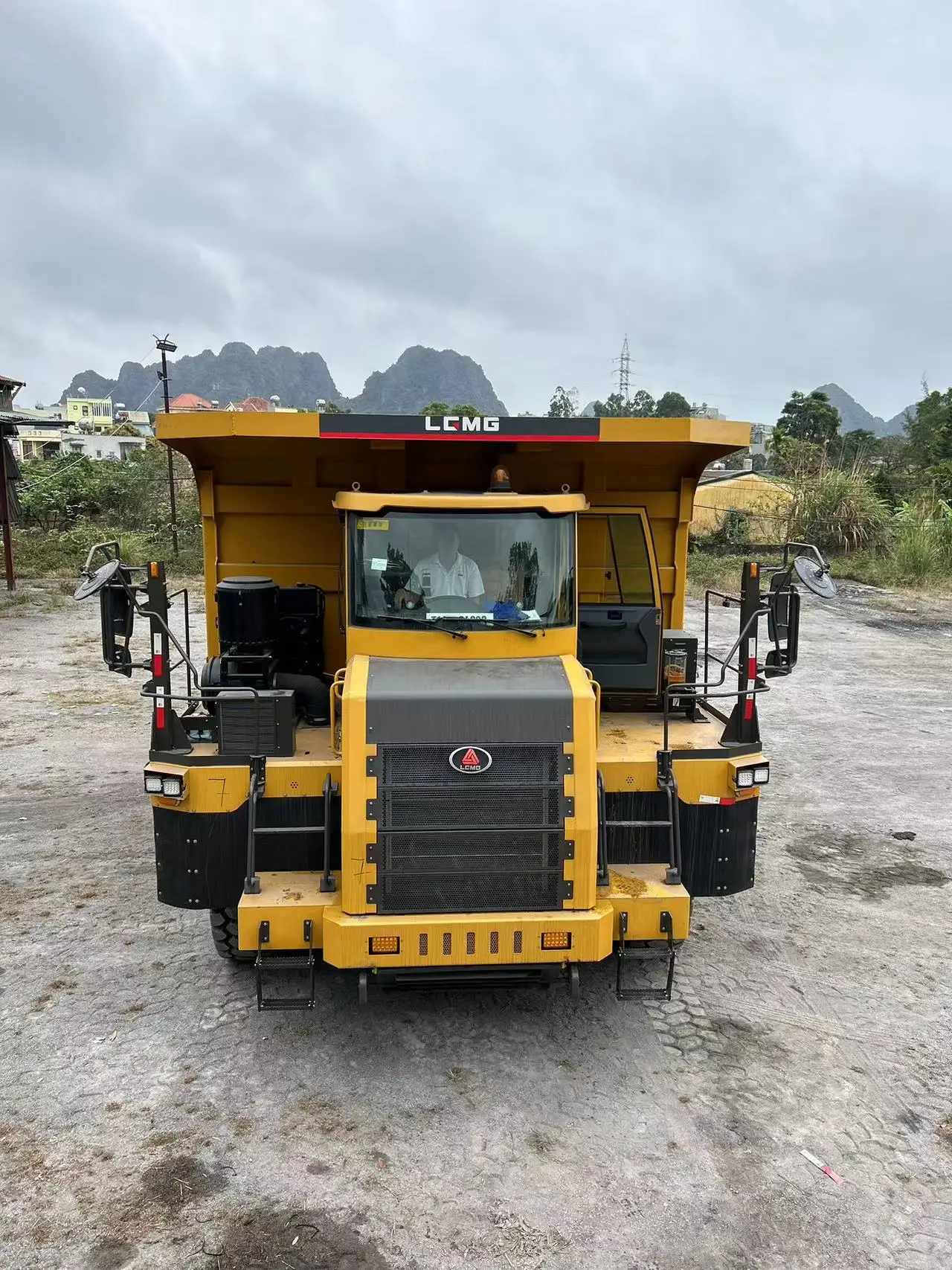 RT136H 93ton Hydraulic Off-road Rigid Mining Dump Truck| Alibaba.com