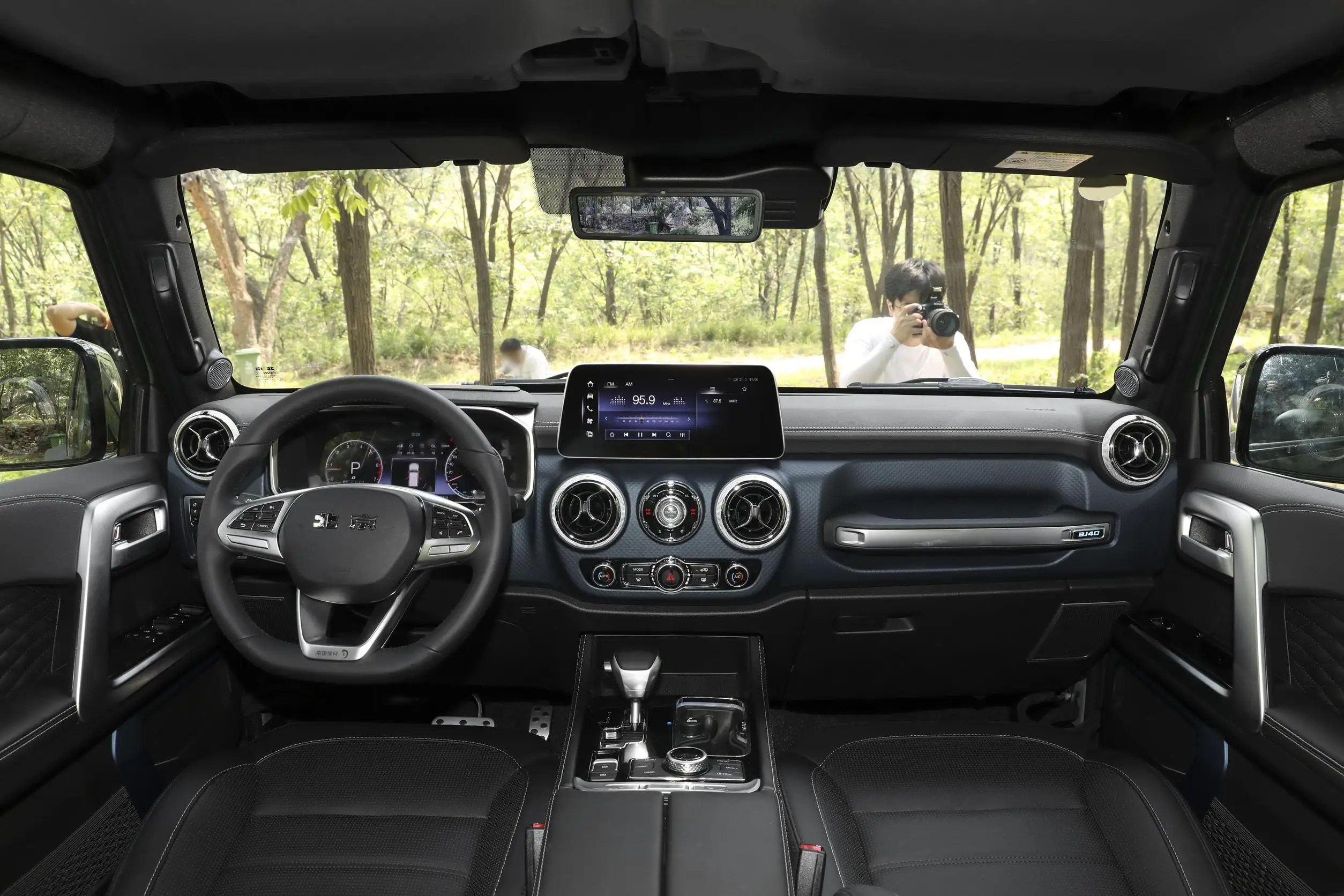 2024 Beijing Bj40 Petrol Suv 2.0t 245hp Luxury 4wd China New Cars With Cheap Price - Buy Beijing ...