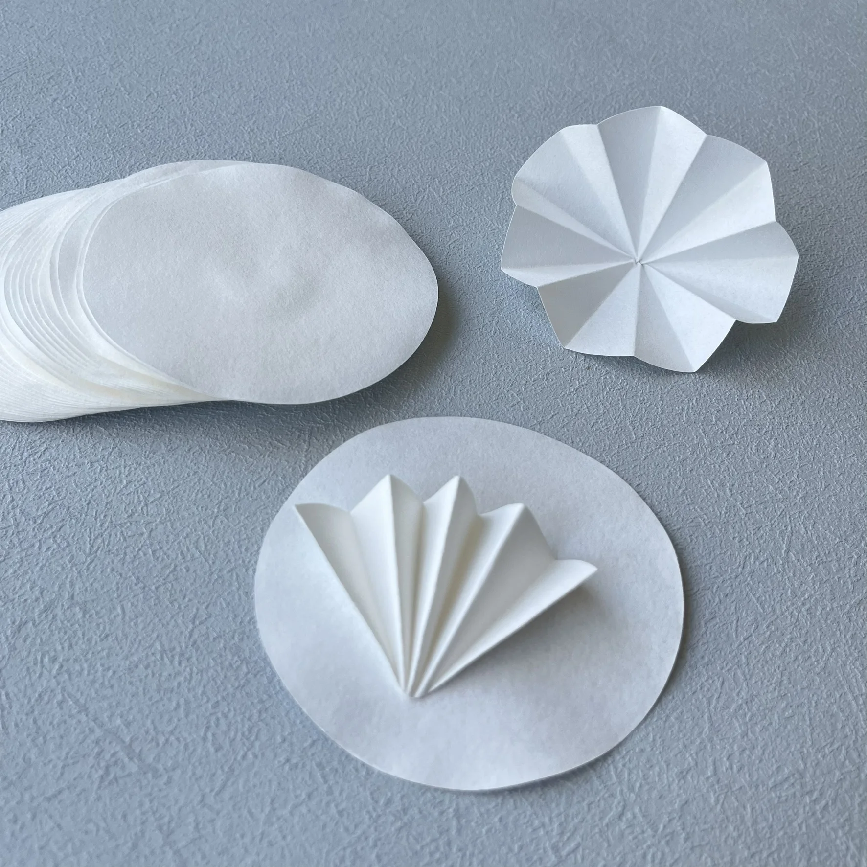 China Factory Laboratory Filter Paper Sheets Lab Filter Paper for ...