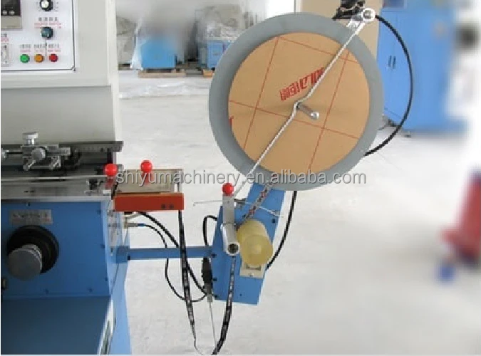 Automatic Garment Care Label Cutting and Folding Machine