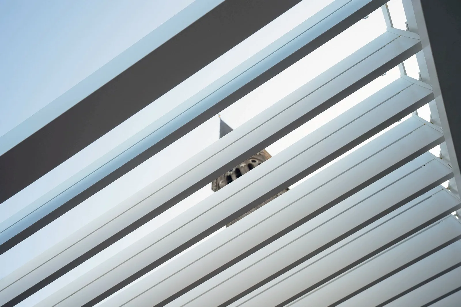 Pavilion Outdoor Courtyard Electric Shutter Flip Canopy