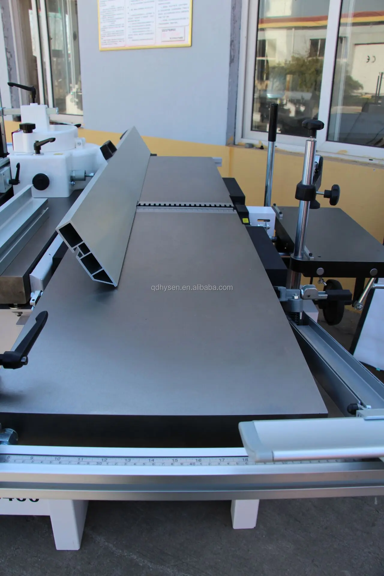 SICAR C400 Woodworking Machine - Versatile & Easy to Operate