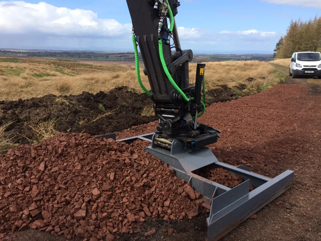 Grading Beam Attachment for Excavators - Adjustable & Durable