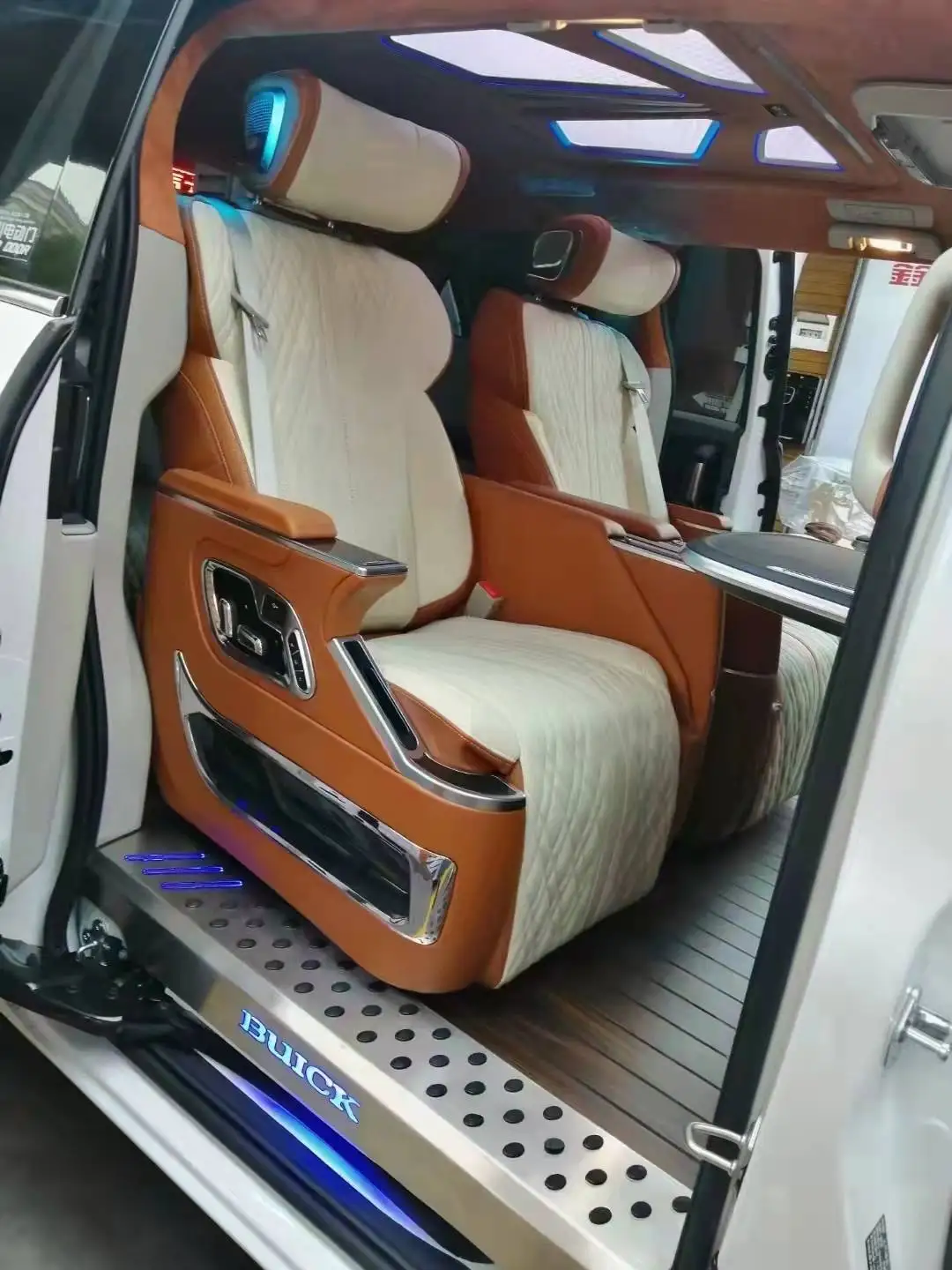 Auto Interior Upgrade Electric Reclining Pilot Modified Electric Car ...