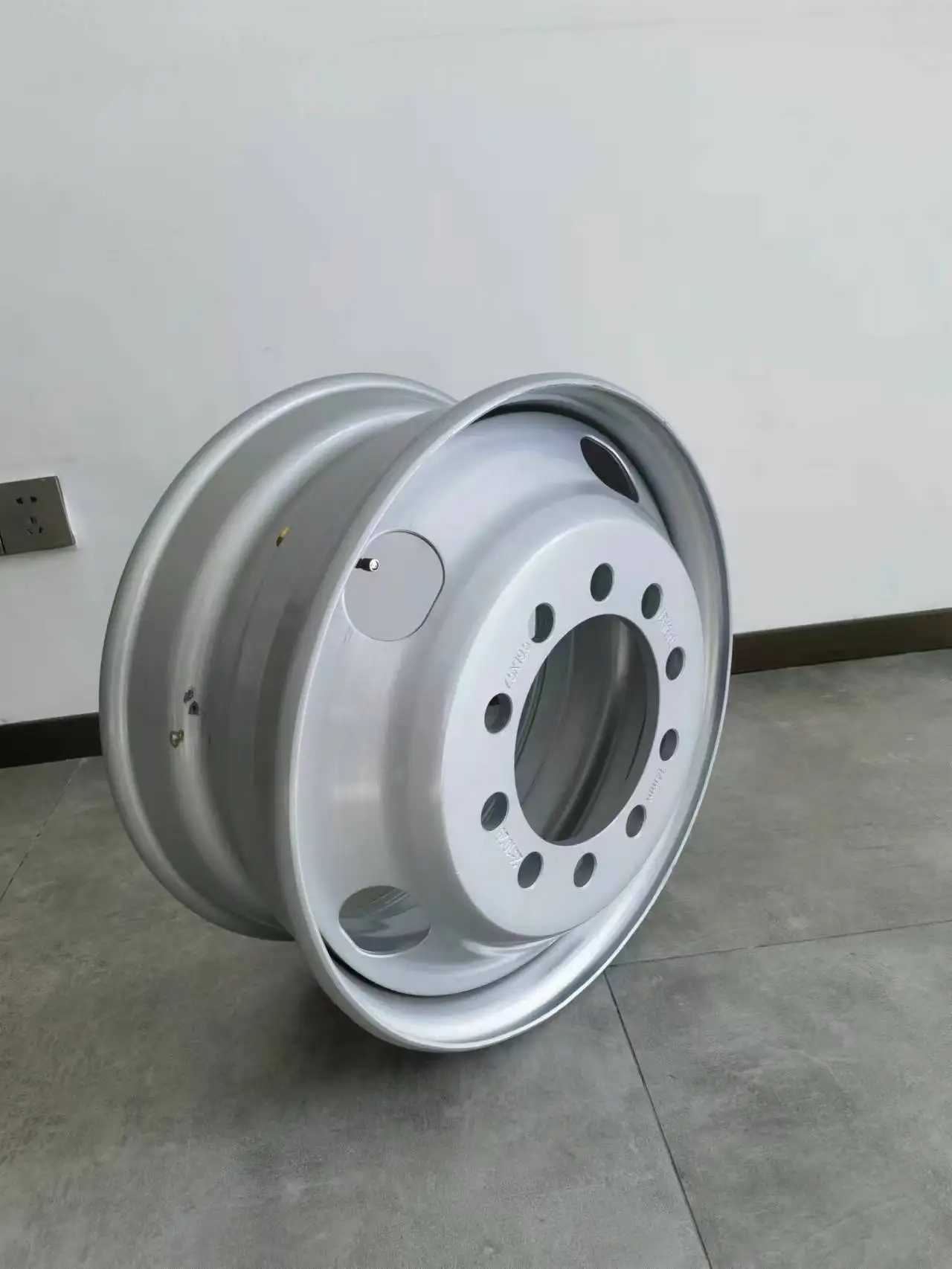 225 Commercial Truck Wheels Truck Wheels Semi Truck Rims 245 Aluminum ...
