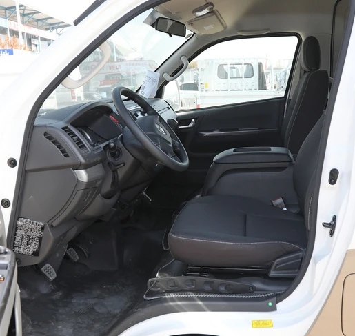 Spots Goods Foton Used Hiace 9 Seaters Hiace Van for Sale