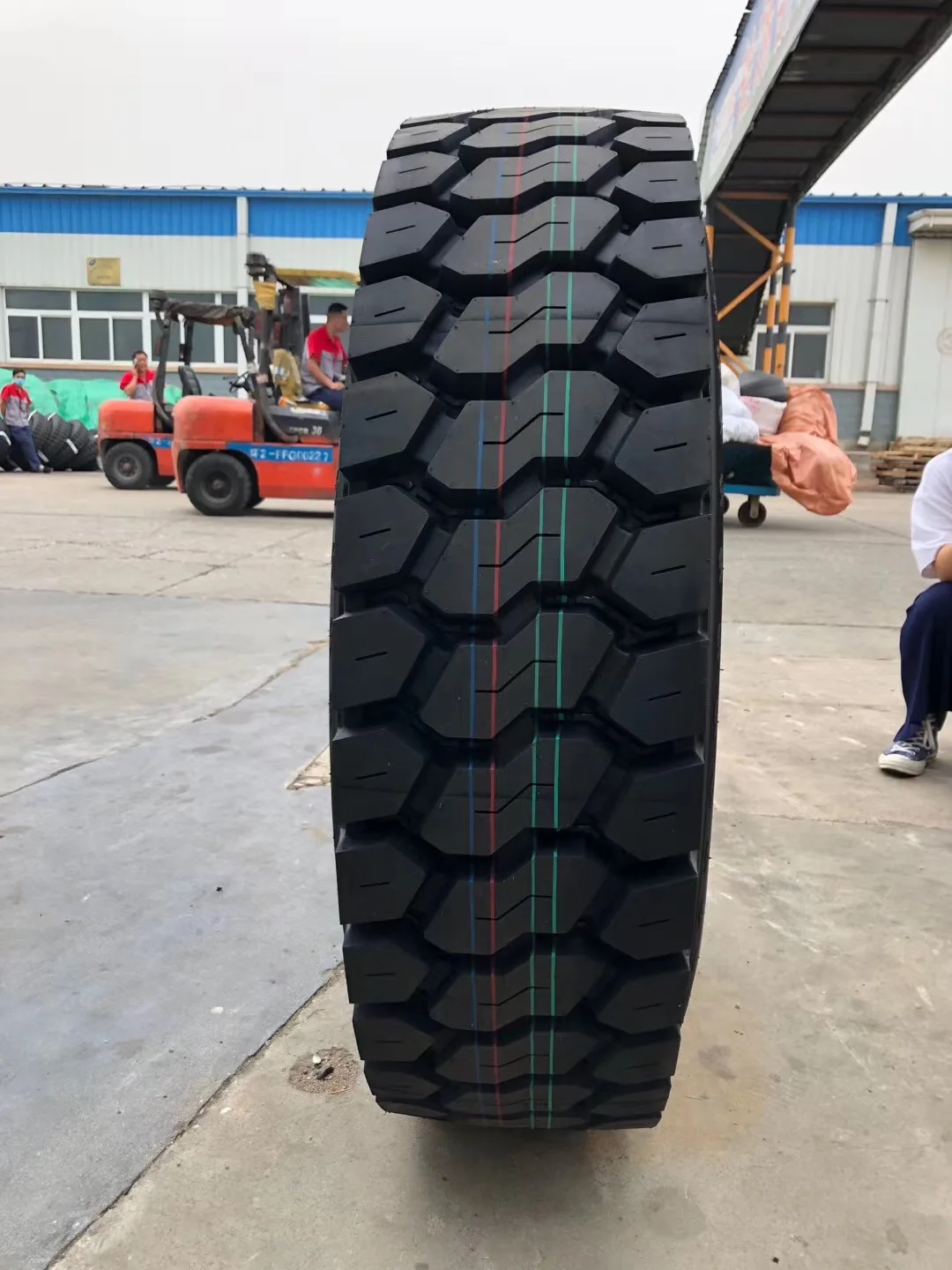 HAWKWAY HAWKWAY Radial Truck Tires 11r22.5 12r22.5 and 295/80r22.5 315/80r22.5 Truck Tyres for ...