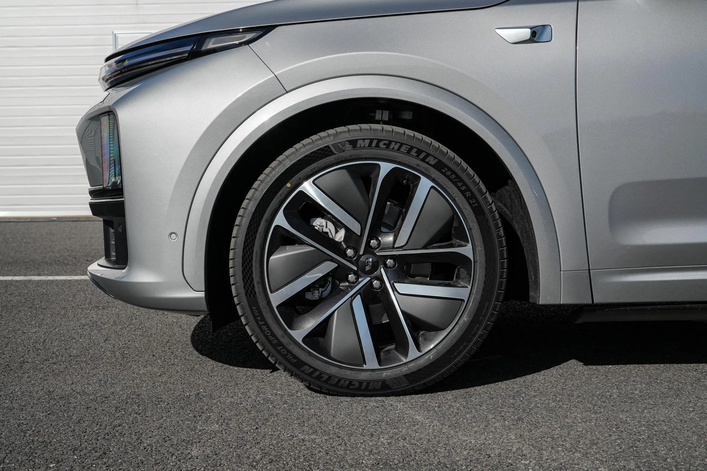 Carro Electro Li Auto L7 2023 Pro Max 4wd 1.5l 180km Lixiang L9 L8 L7 ...