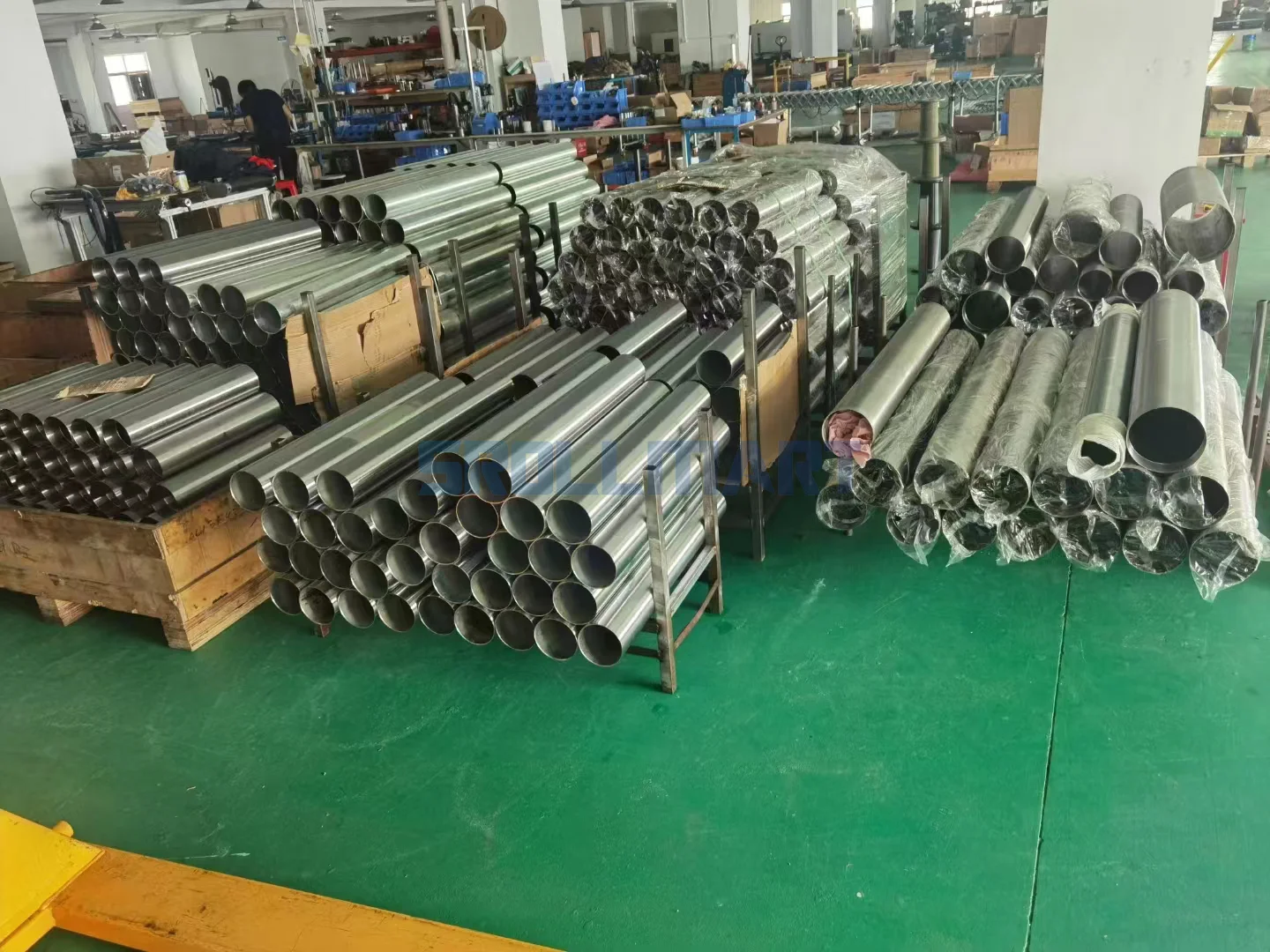 Industrial Steel Roller Track Pipe Rack System Flow Rail Industrial ...
