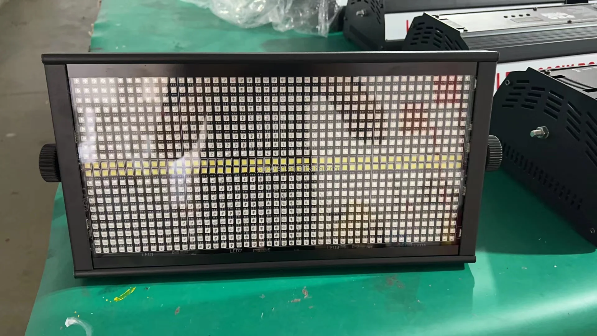 Factory Directly Sell Led Stage Light Dmx Control 1000w /3000w 8+8rgbw ...
