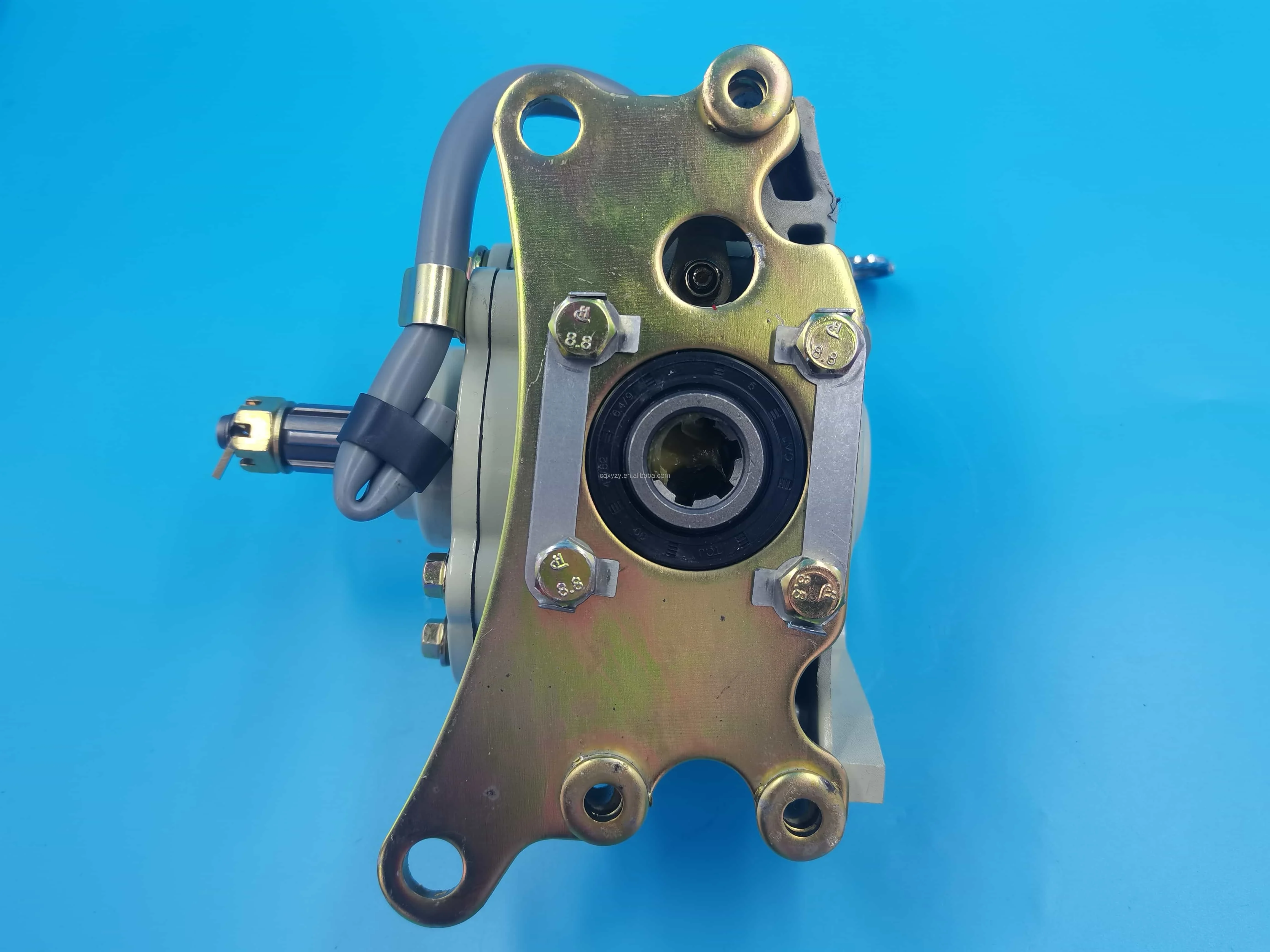 300cc Reverse Gearbox for Tricycles & Rickshaws | Customizable Spur ...