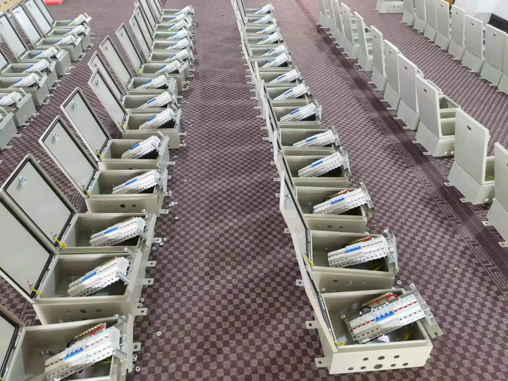 Saipwell Photovoltatic Solar Combiner Box 1000v Solar Distribution Box ...