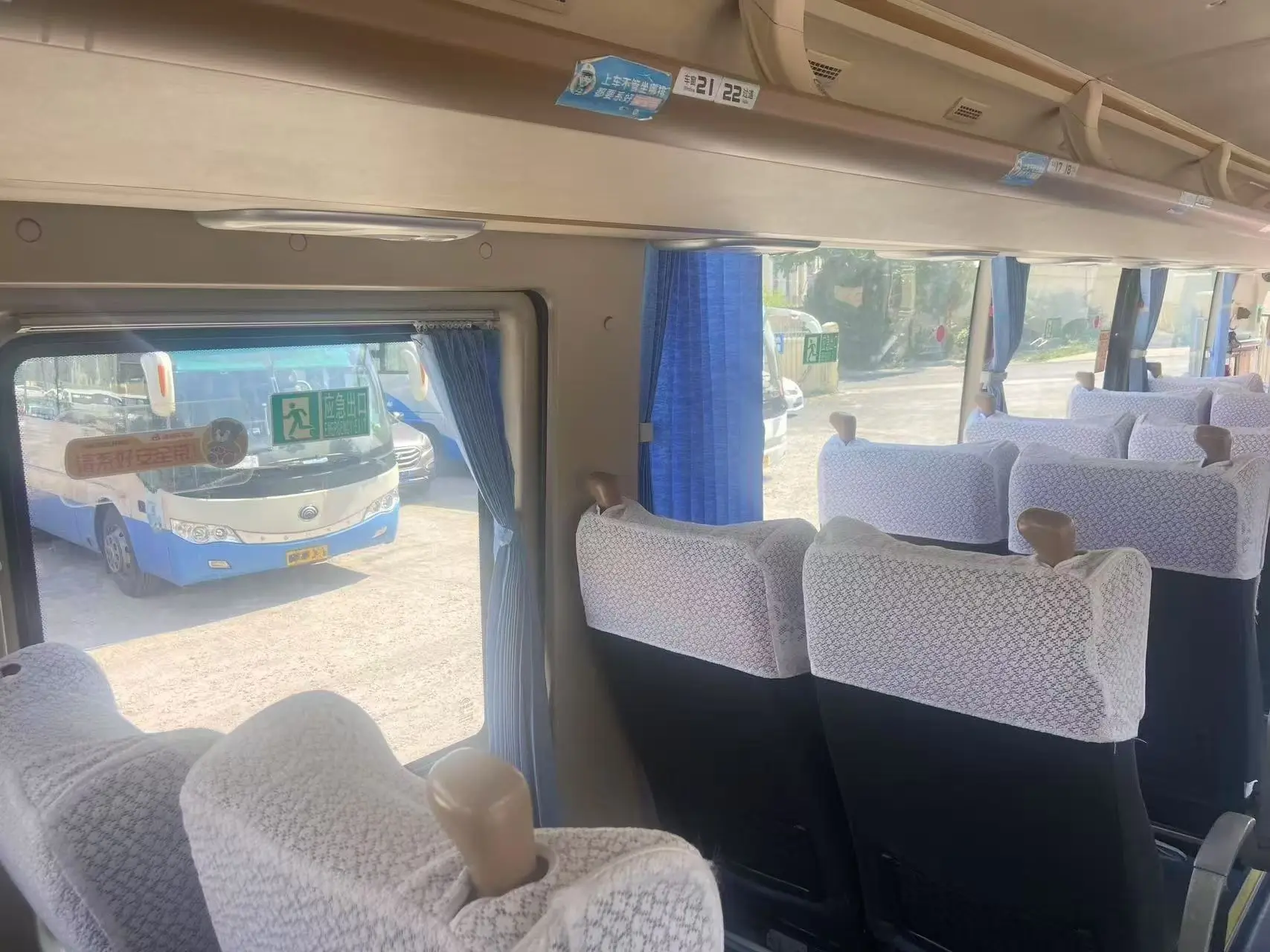 Yuton Brand Used City School Bus 30~50 Seats Travel Bus Customized ...
