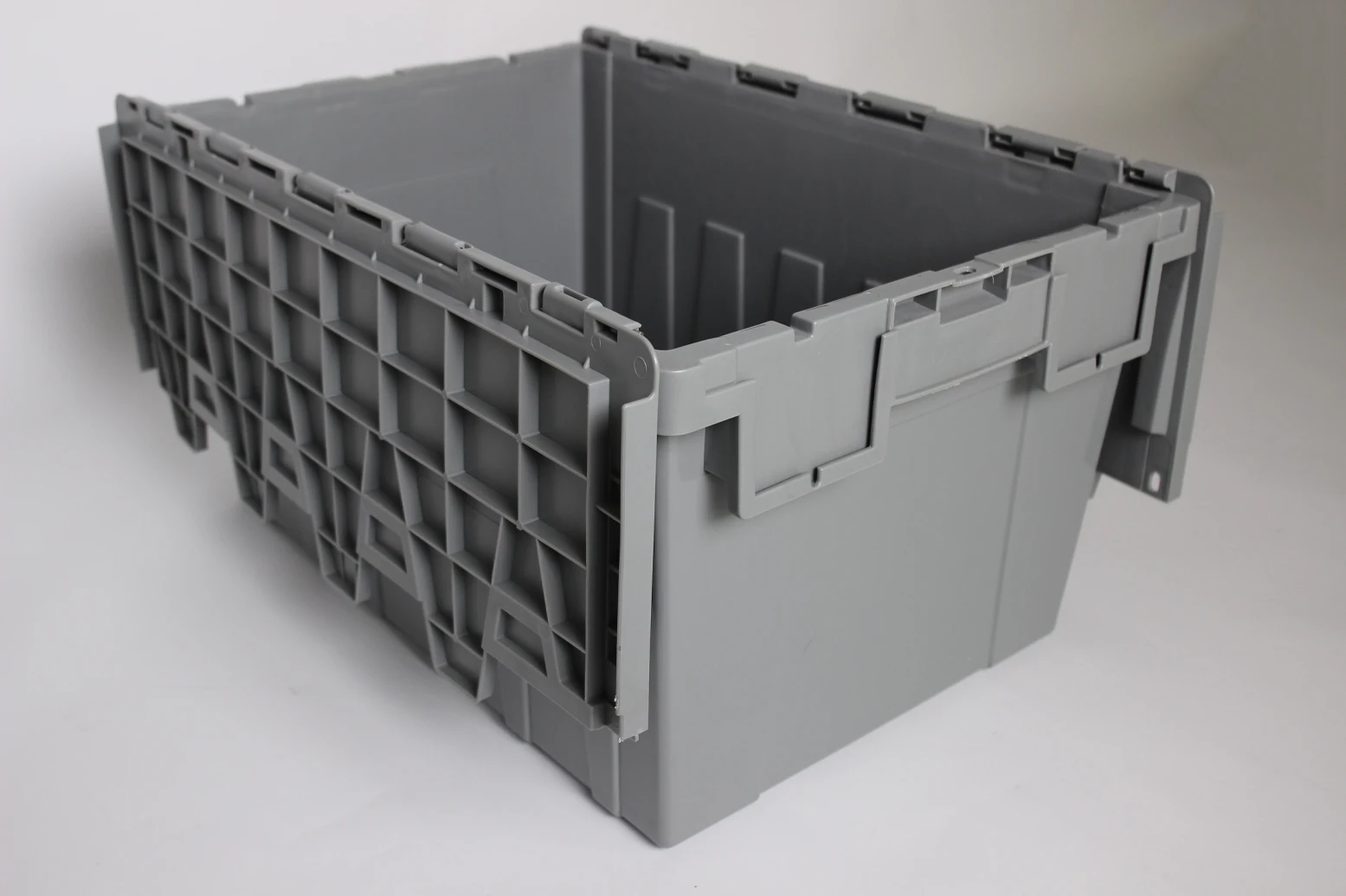 600*400*260mm Hygienic White Plastic Solid Box Ventilated Crate Fruit ...