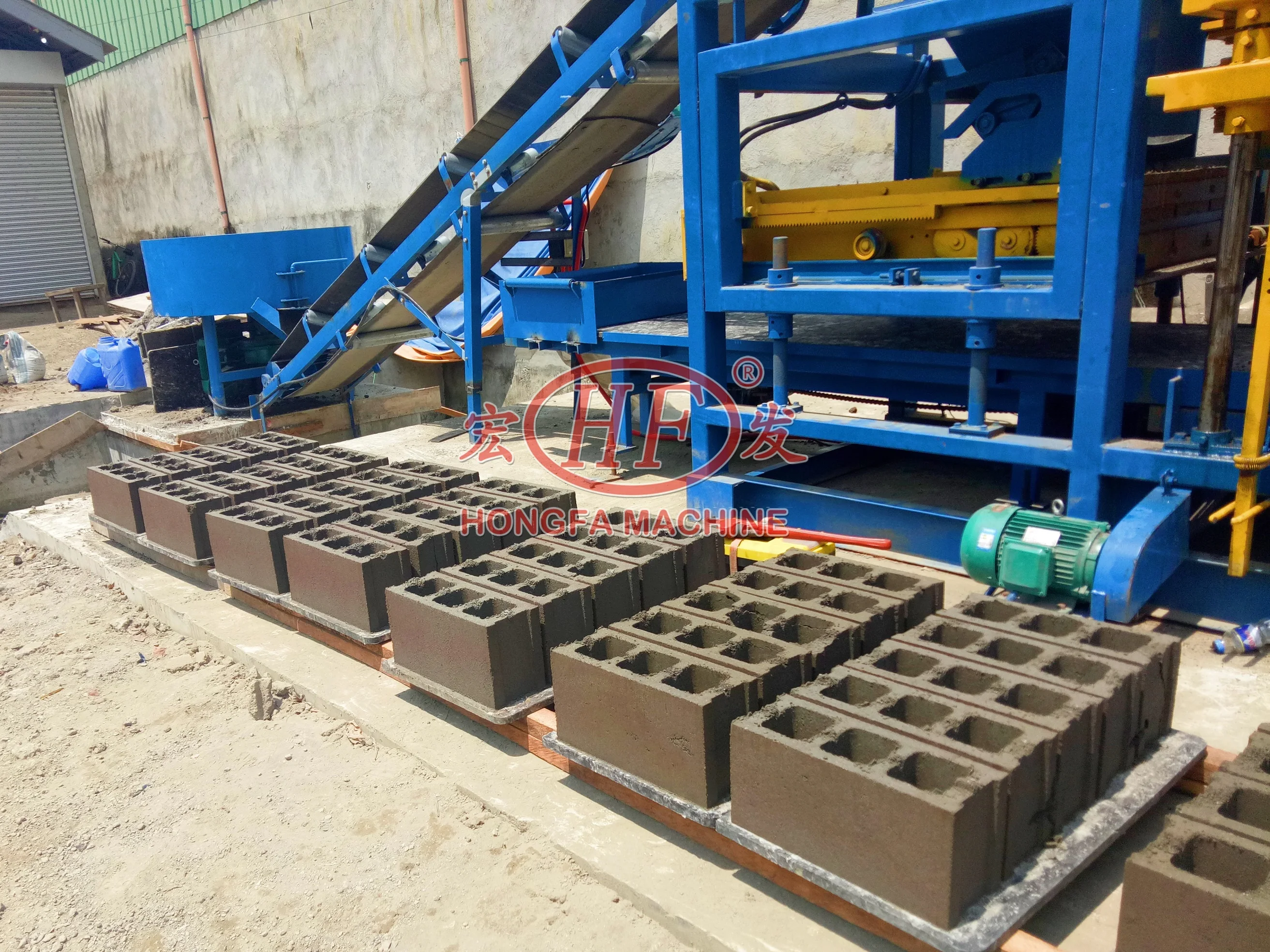 Automatic Brick Hollow Block Tile Making Machine Machinery For Small ...