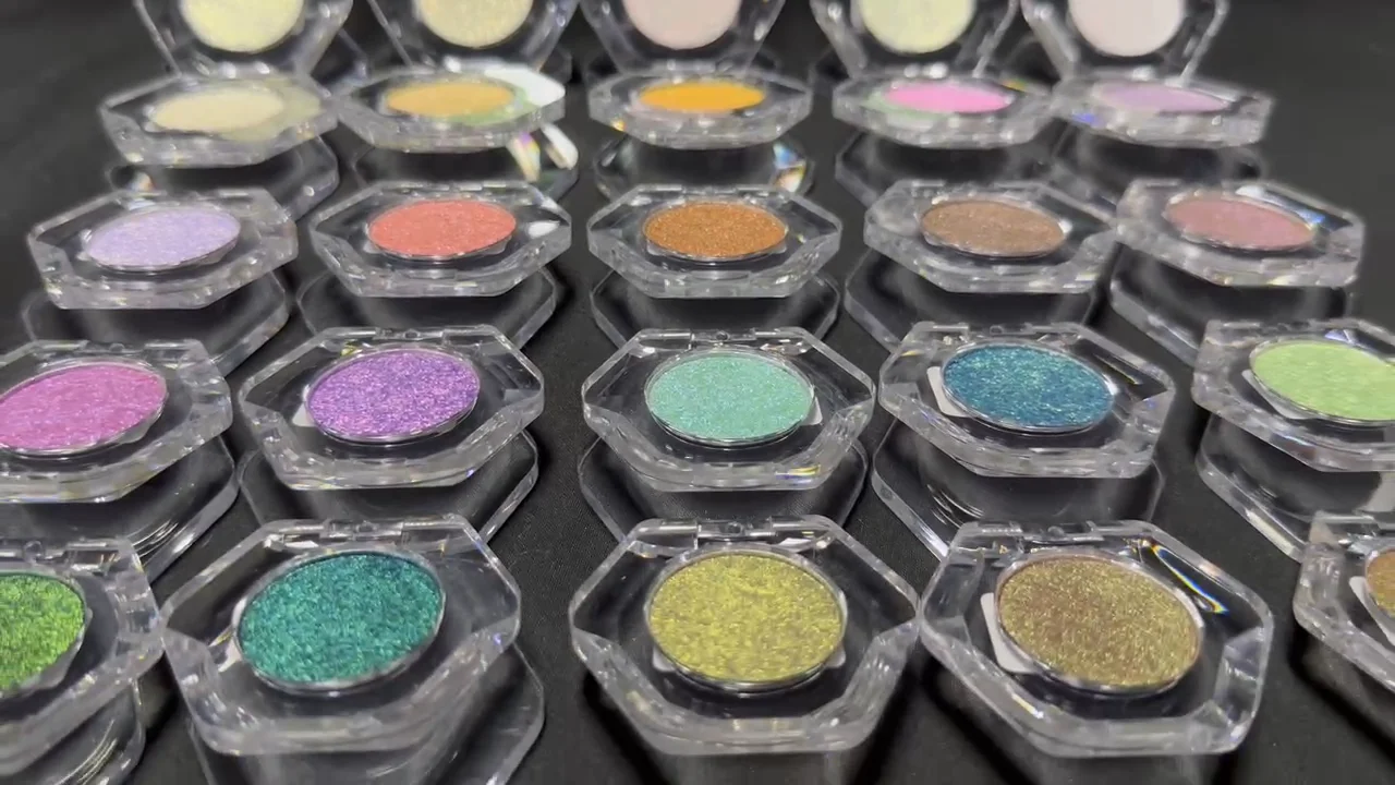 High Quality Illuminating Embossed Eyeshadow Matte Shimmer Glitter ...