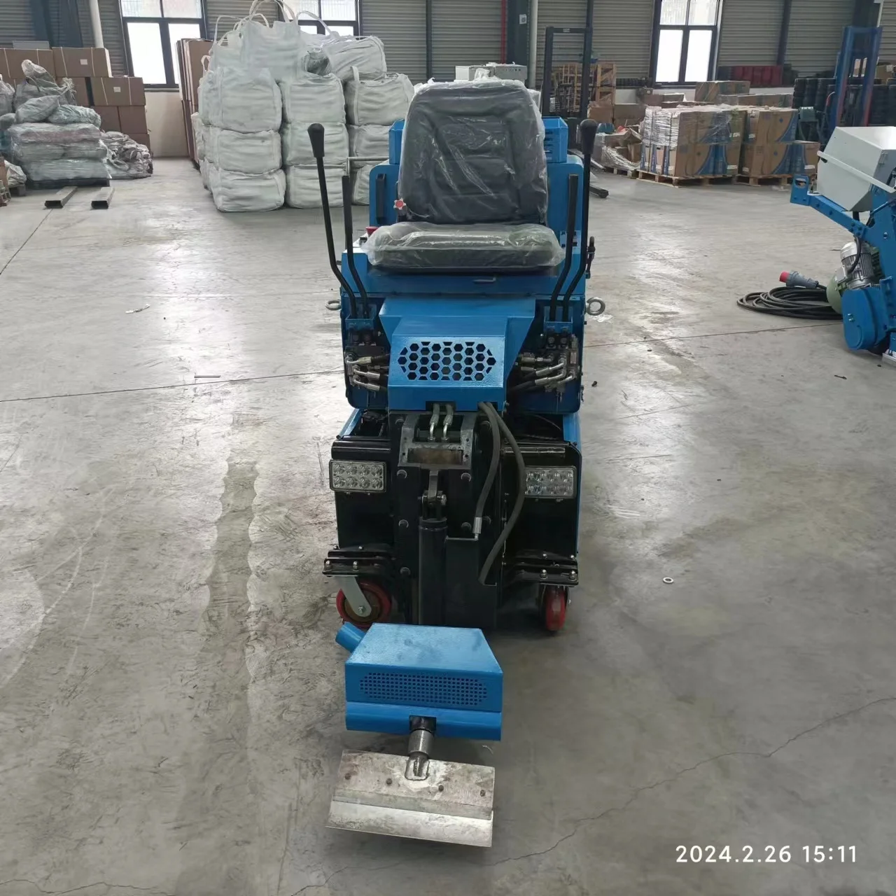 CE/ISO Approved factory price ride on floor scraper machine vinyl floor ...