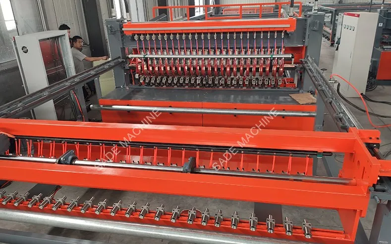SADE Machine - High-Speed Ground Cast Steel Mesh Welding