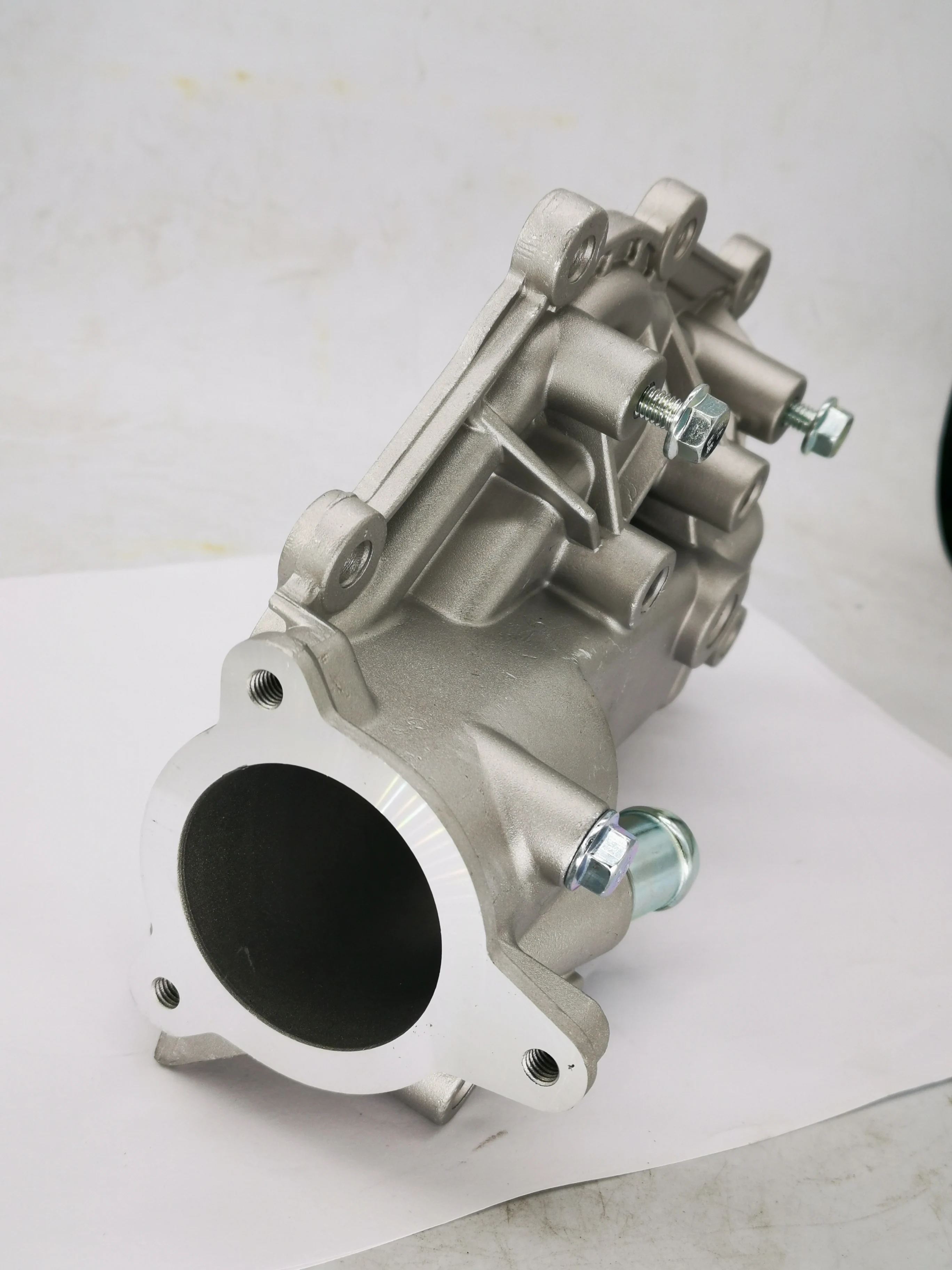 Thermostat Coolant Housing 8200338668 for Renault Clio Sport MK3