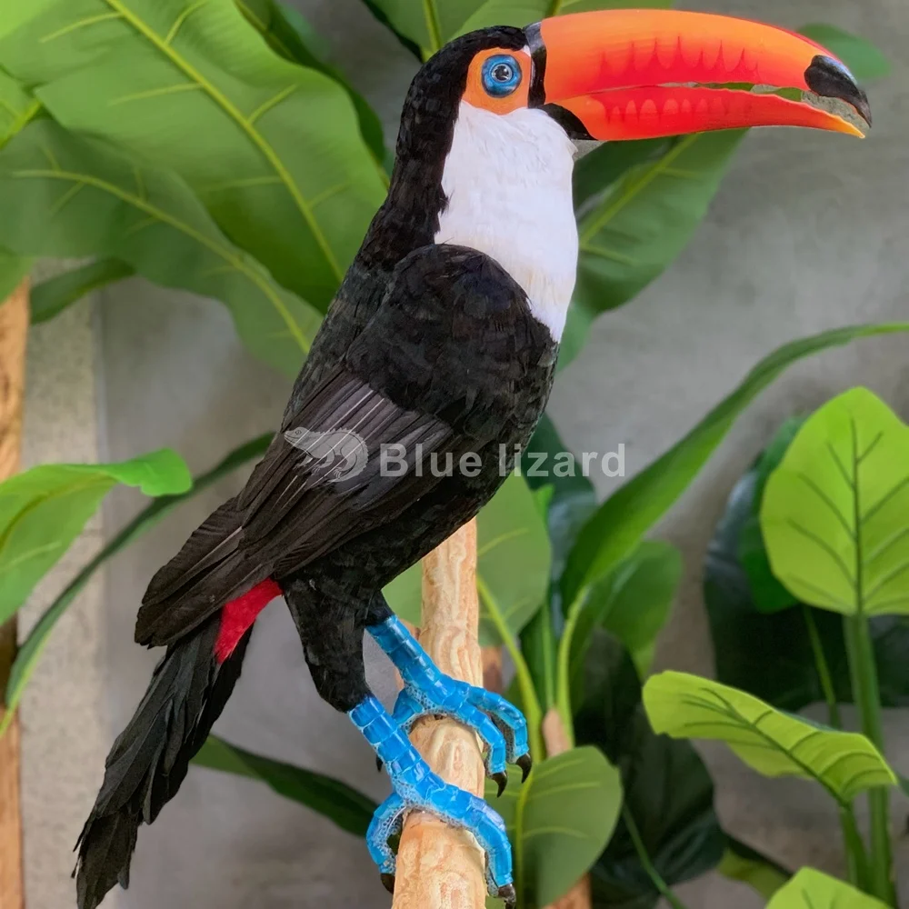 Blue Lizard Animatronic Toco Toucan Animatronic Animal Figurine for ...