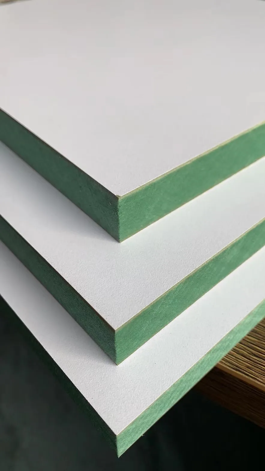 Hdhmr Board Green Mdf with Laminated Melamine Sheets Matte